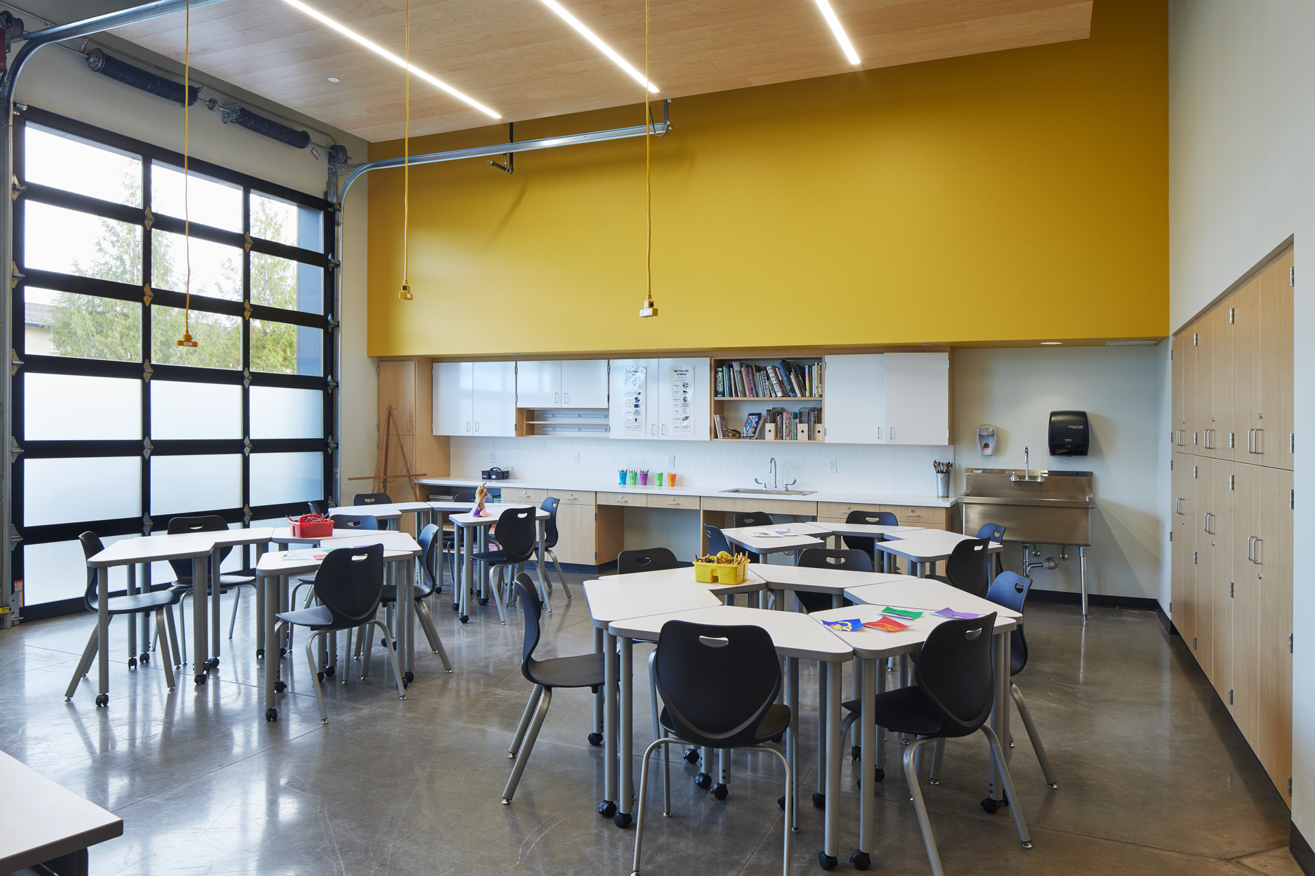 Woodburn High School CTE Building by Oh planning+design, architecture ...