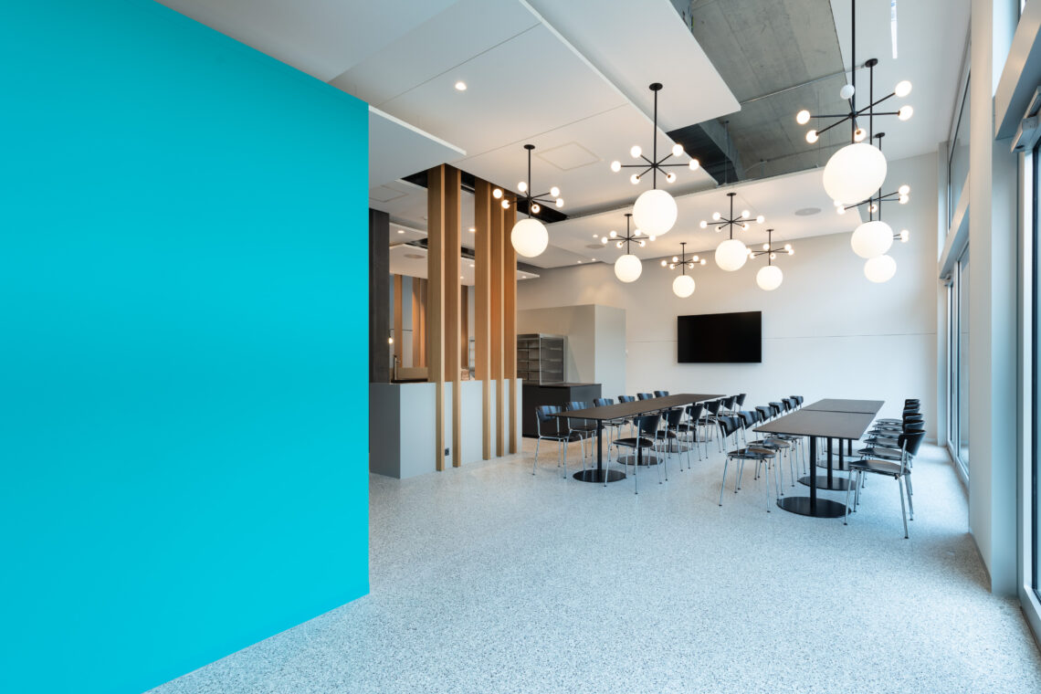 PartnerRe Office by OOS - Architizer