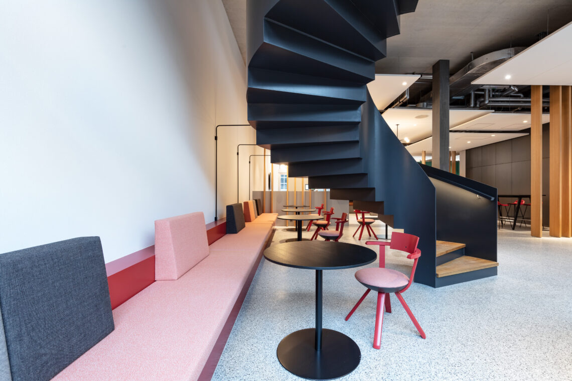 PartnerRe Office by OOS - Architizer