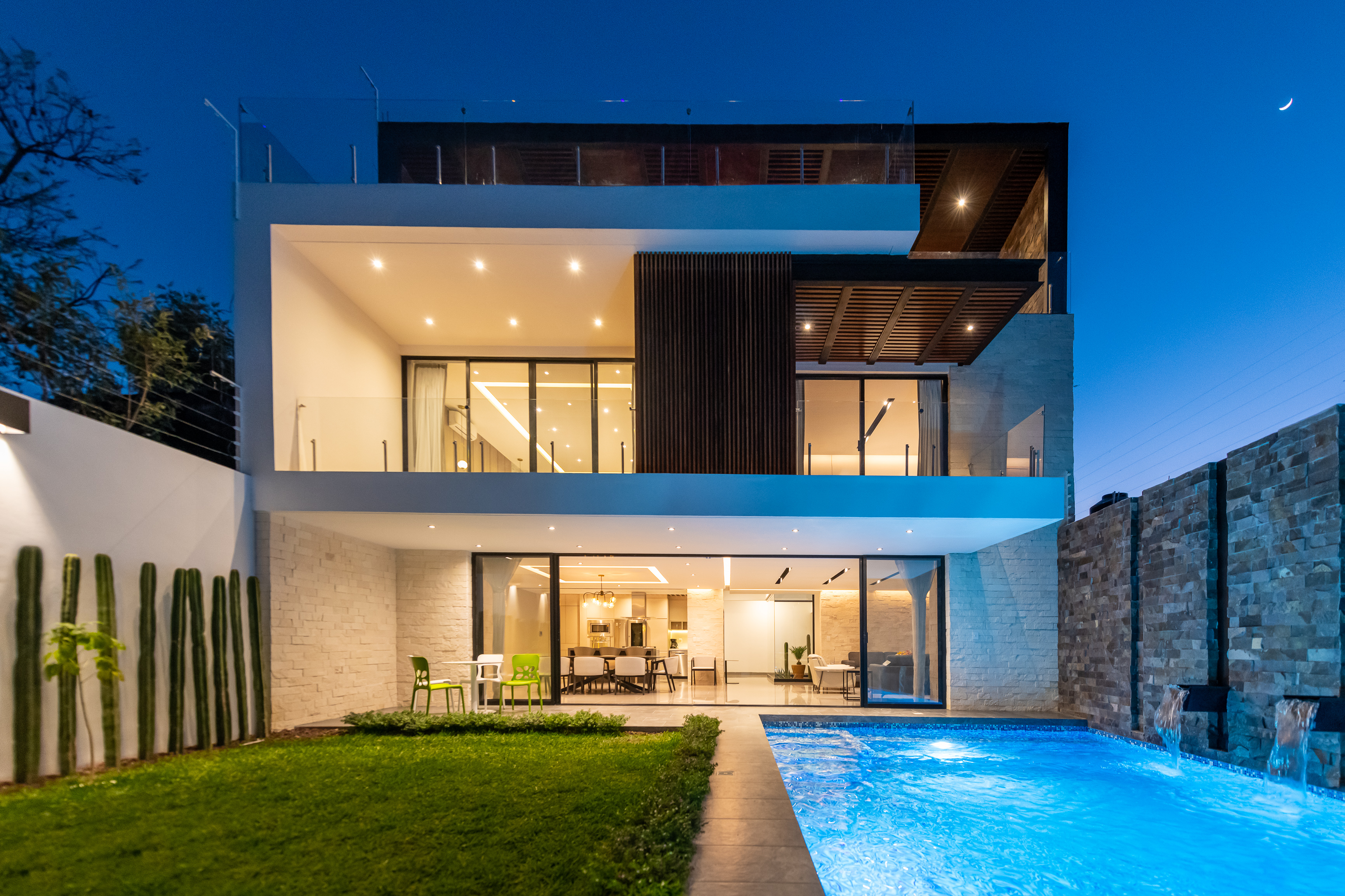 Los Pinos by Logari Arquitectos - Architizer