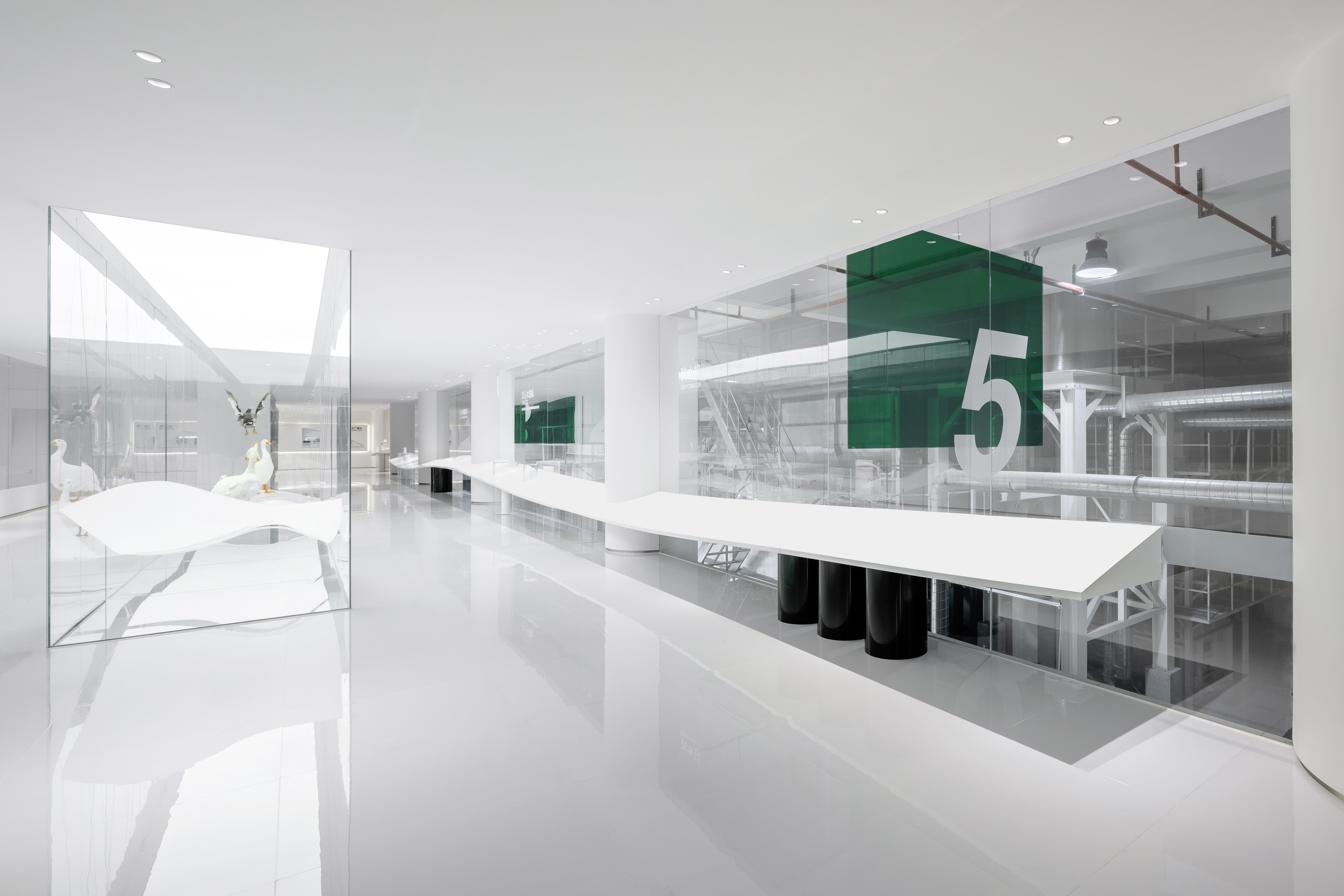 INSIDE OF é é é - Symbiosis of flagship factory and retail by Greater ...