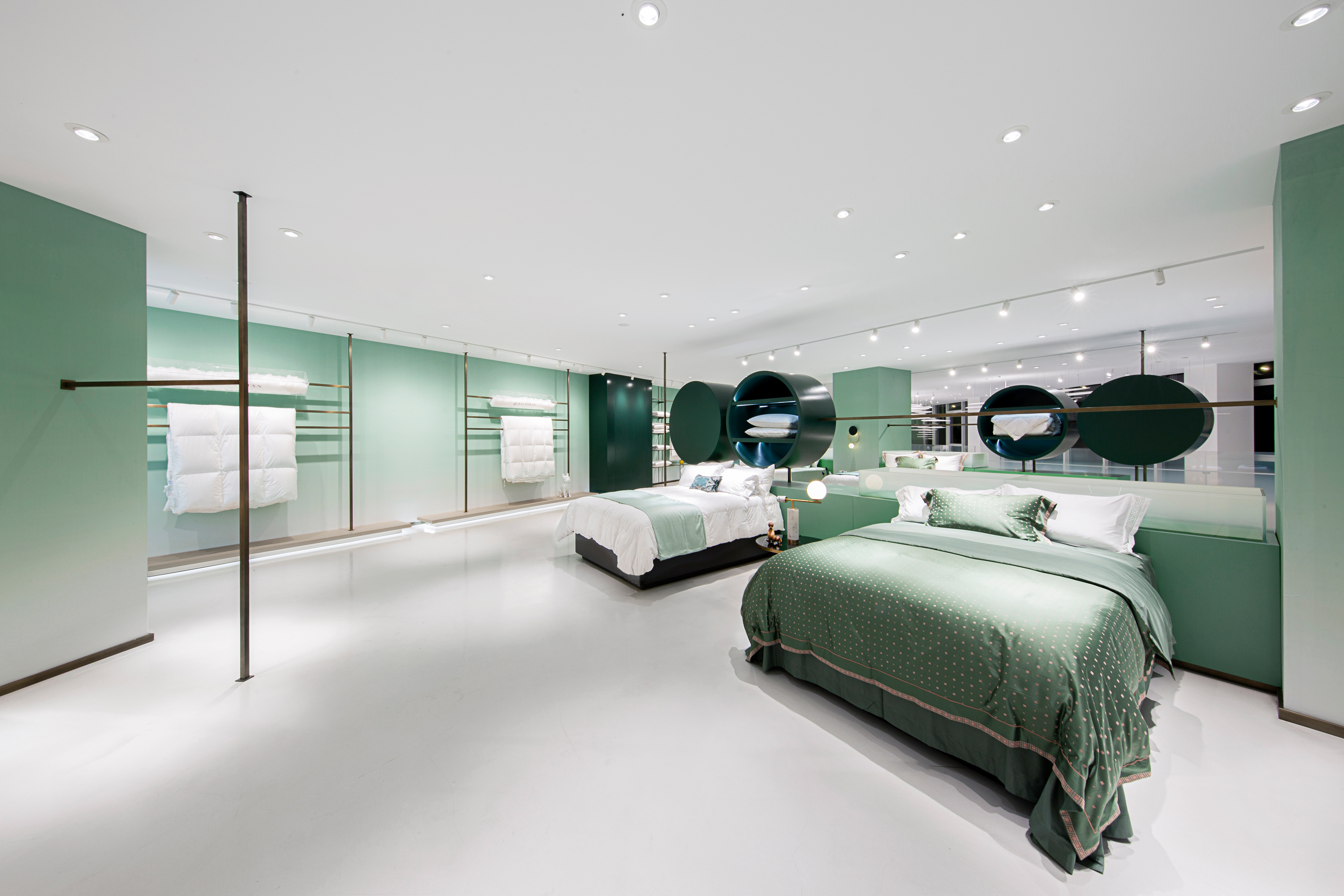 INSIDE OF é é é - Symbiosis of flagship factory and retail by Greater ...