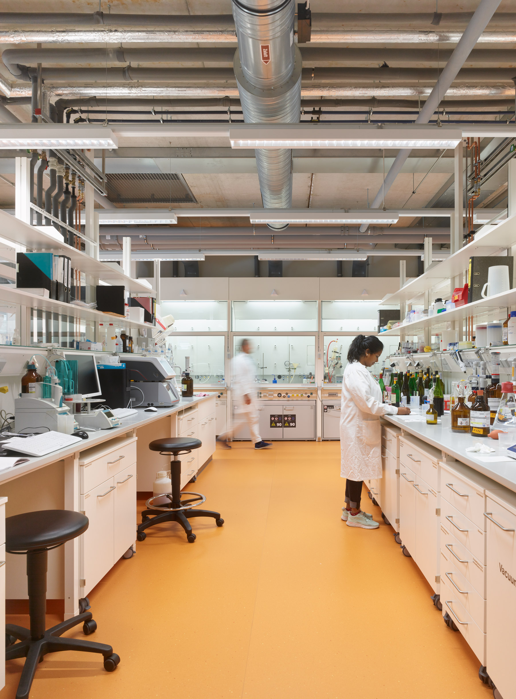 Analytics lab Weinsberg State Winery by Birk Heilmeyer und Frenzel ...