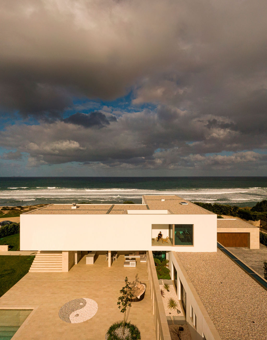 Falésia D'El Rey House by [i]da arquitectos - Architizer