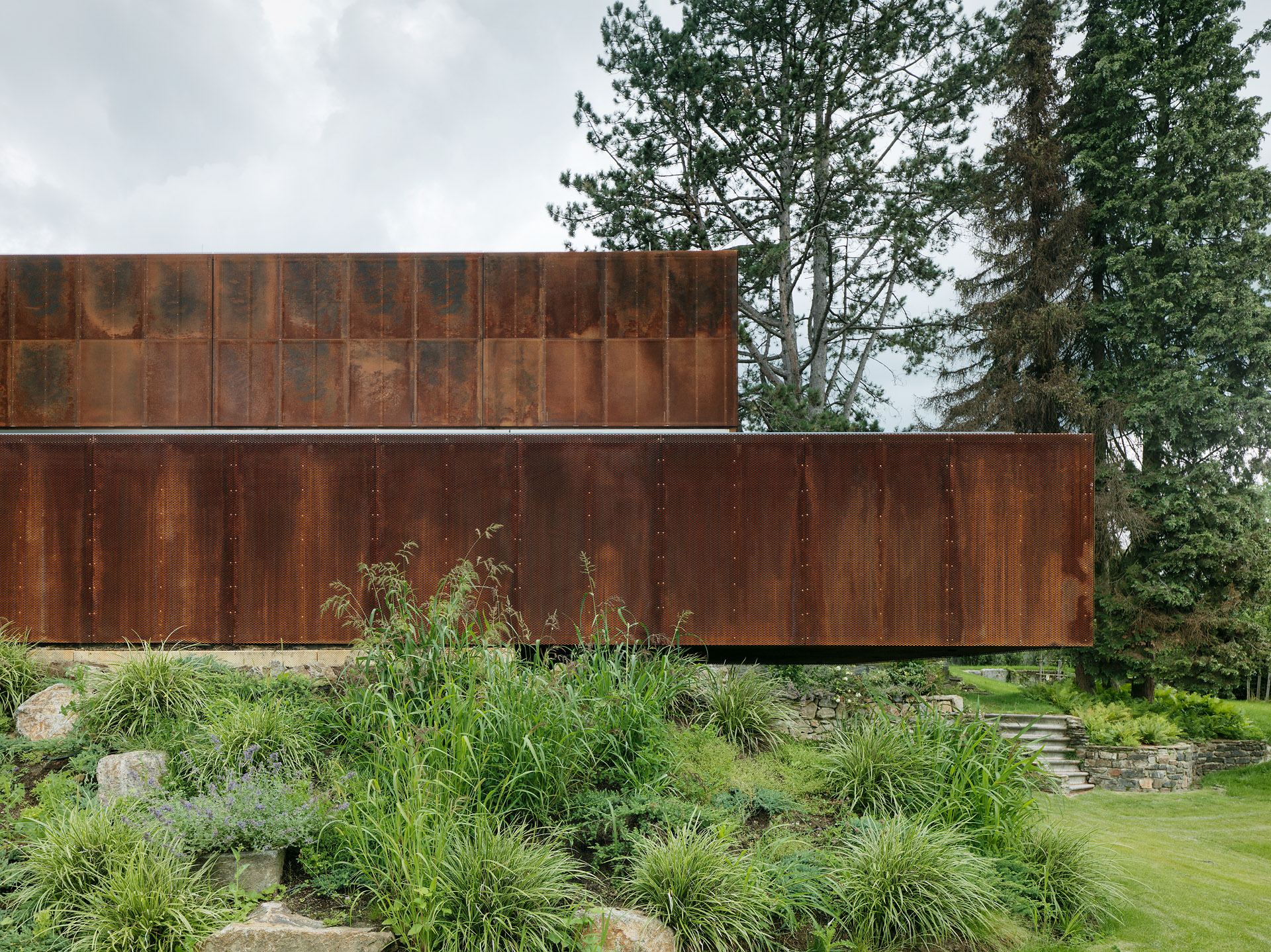 Deconstructed House by INNOCAD architecture - Architizer