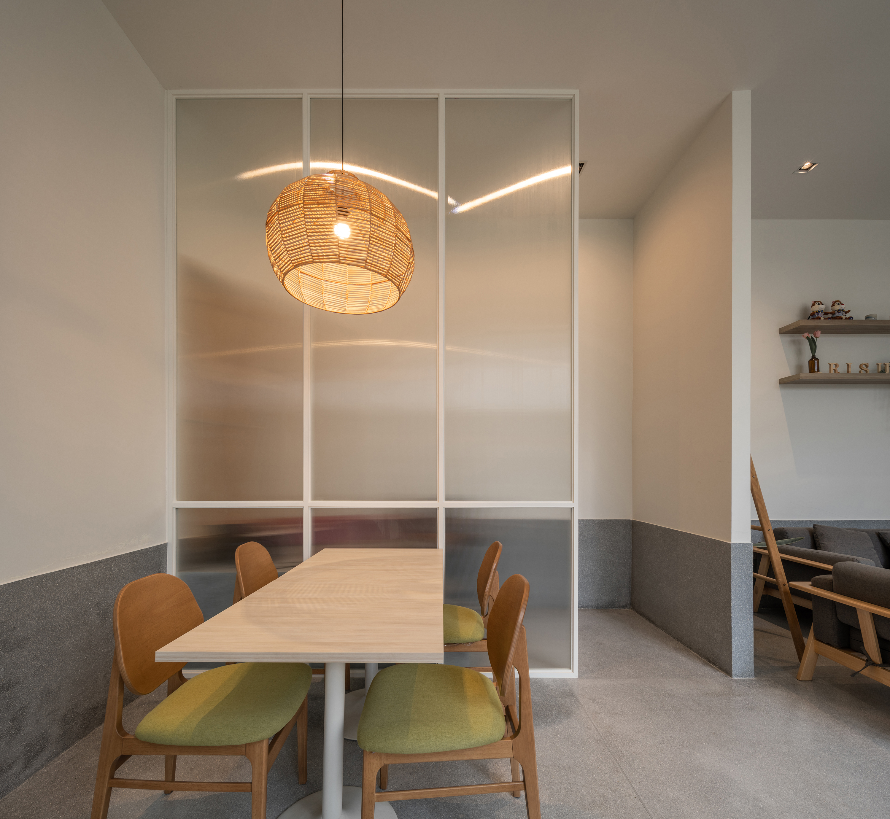 RISU Cafe by ForX Design Studio - Architizer