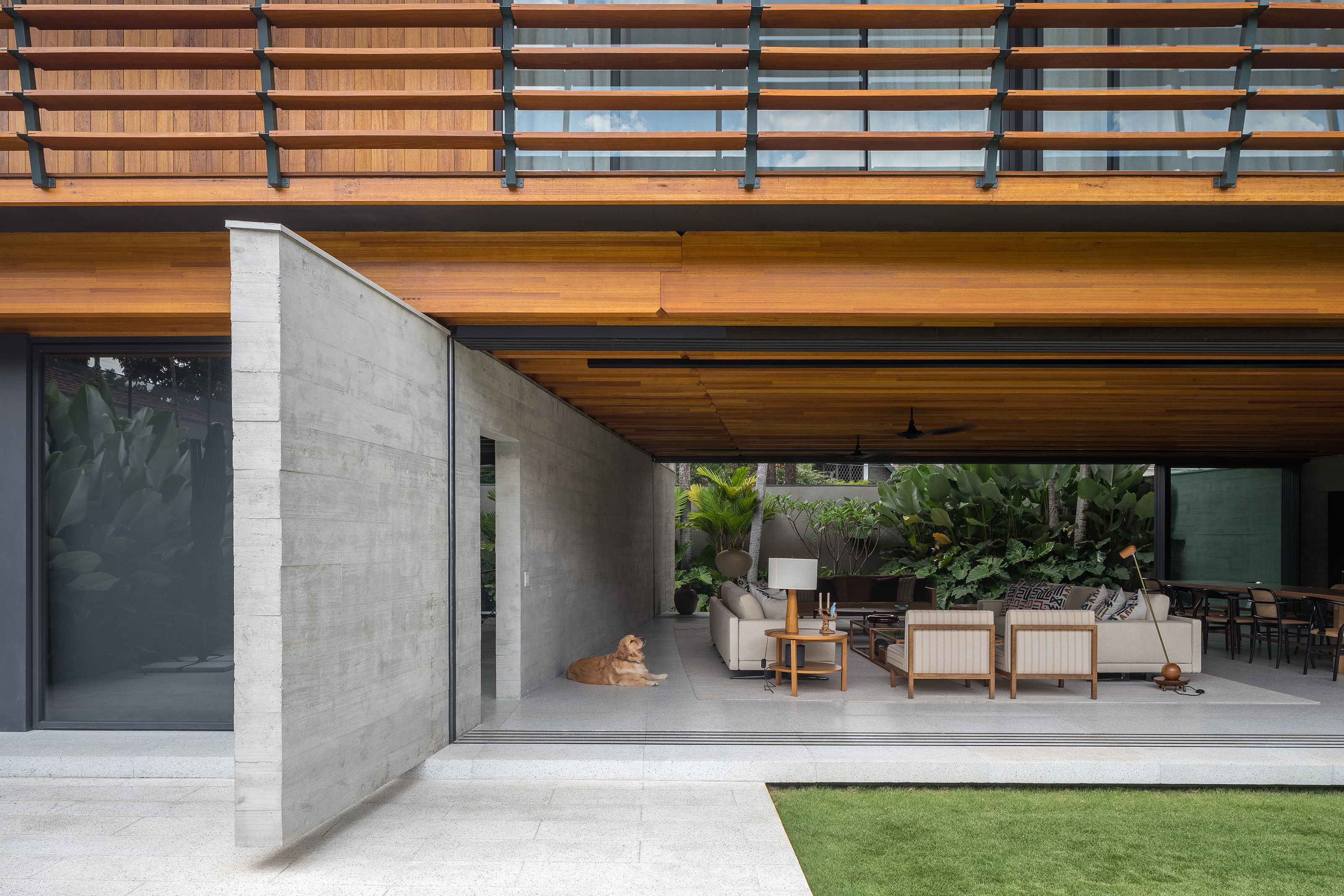MAJ House by Bernardes Arquitetura - Architizer