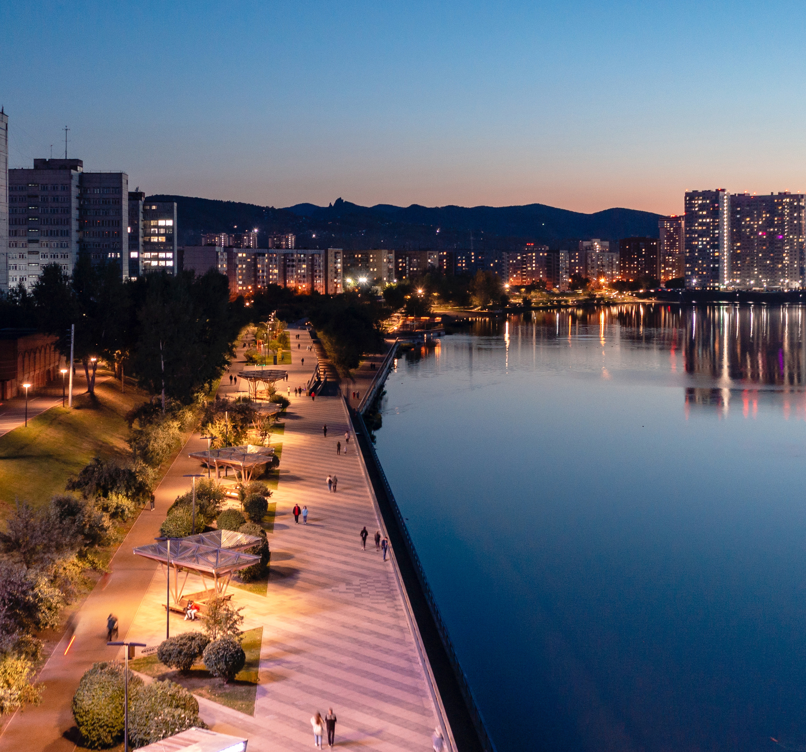 PROMENADE WITH AMPHITHEATER AND ART OBJECT - Part of 1st stage of ...