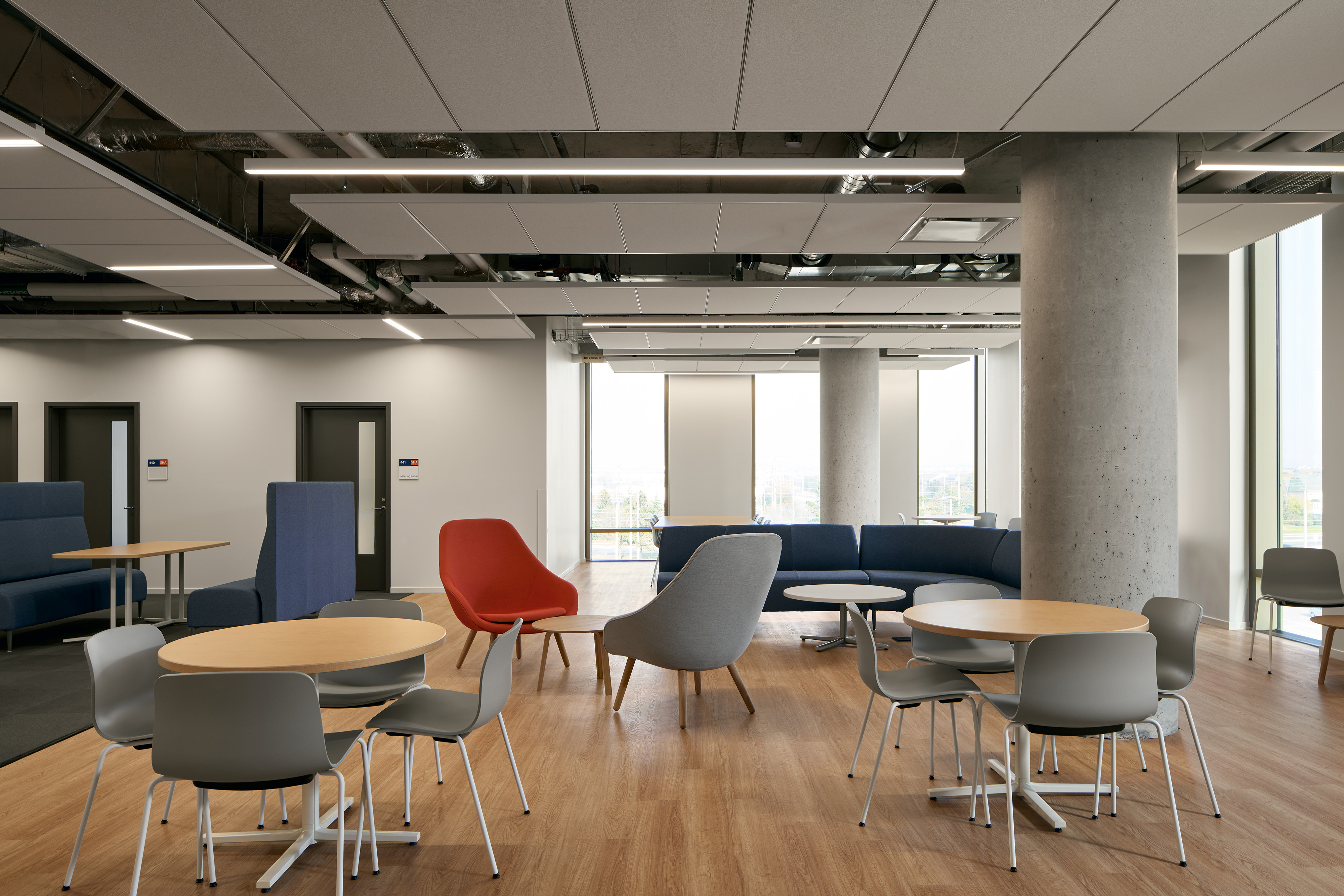 ONTARIO TECH UNIVERSITY / SHAWENJIGEWINING HALL by Architecture Counsel ...