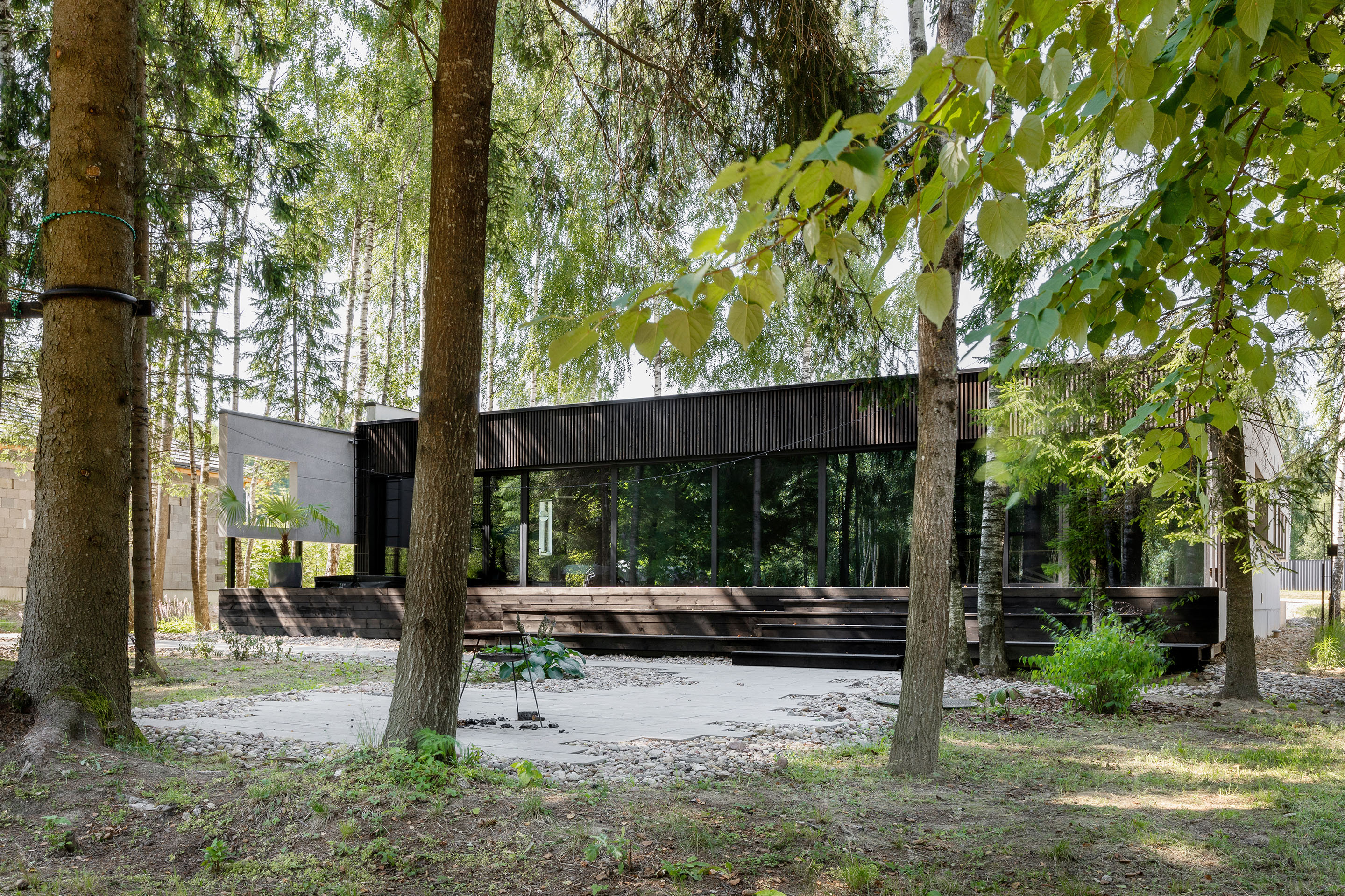 FLYING HOUSE by ZROBIM architects - Architizer