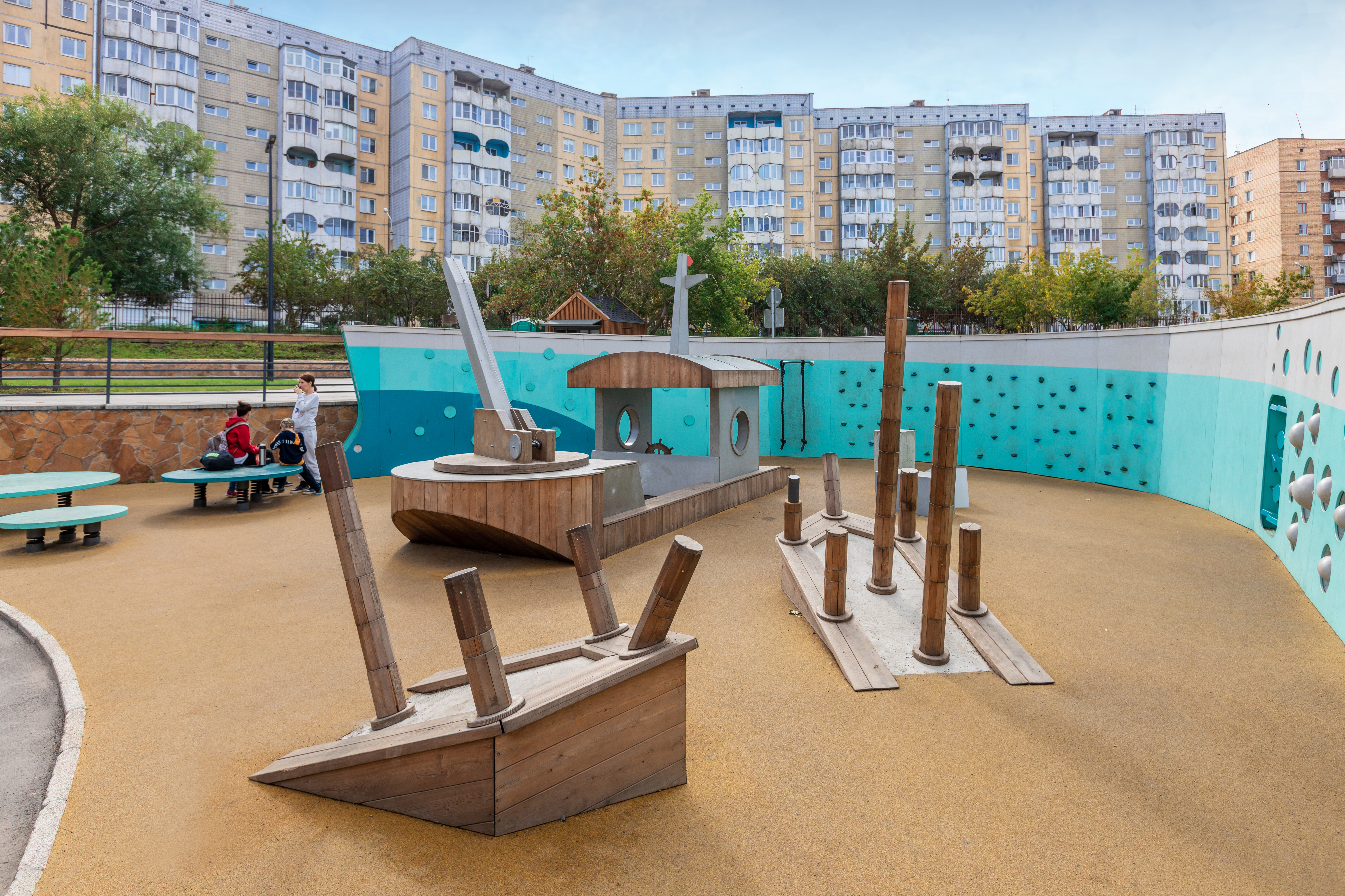 PROMENADE WITH AMPHITHEATER AND ART OBJECT - Part of 1st stage of ...