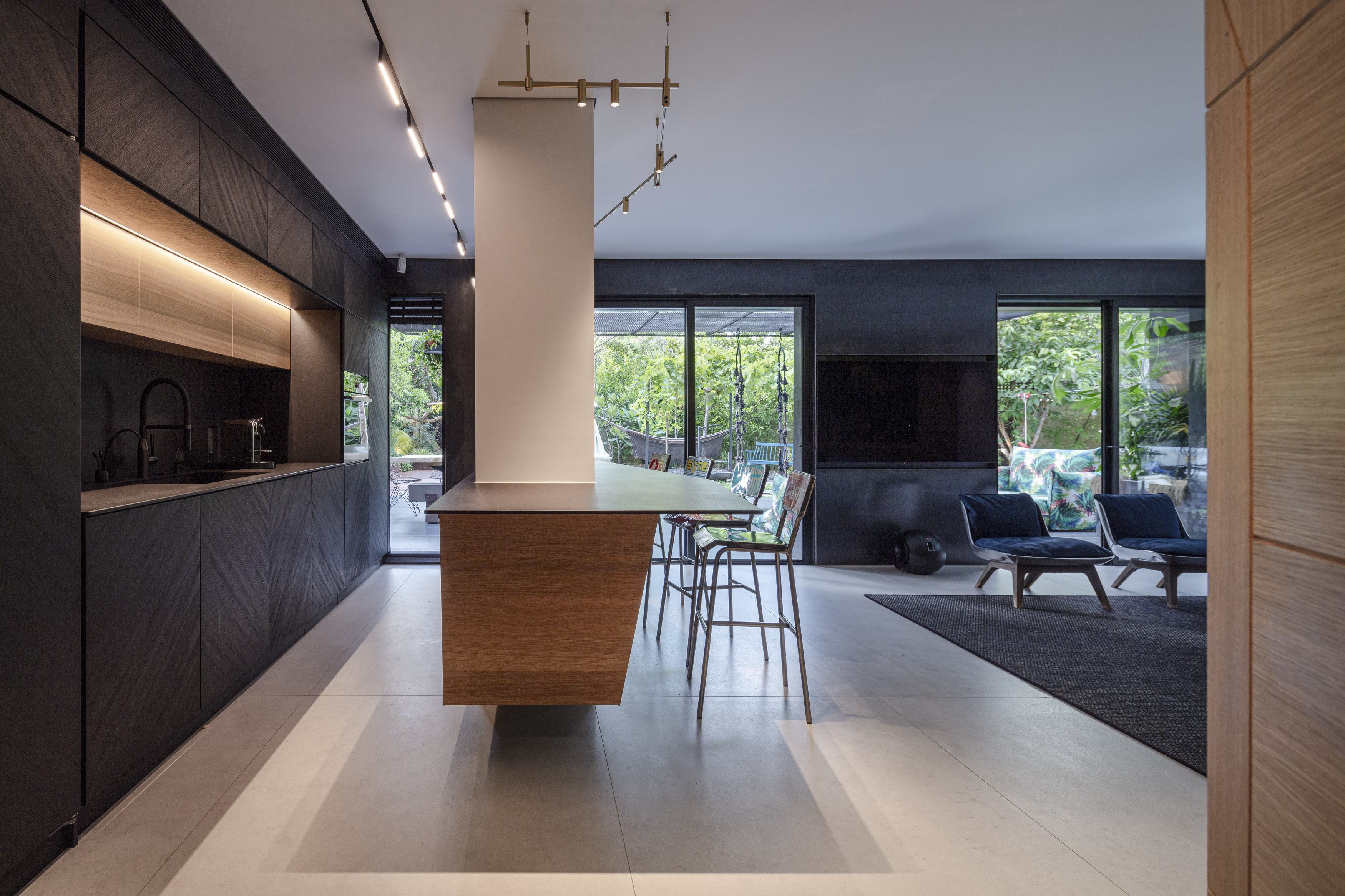 KNYE3 2 - NORTHERN STAR GARDEN APARTMENT IN NORTH TEL AVIV by Yaron ...