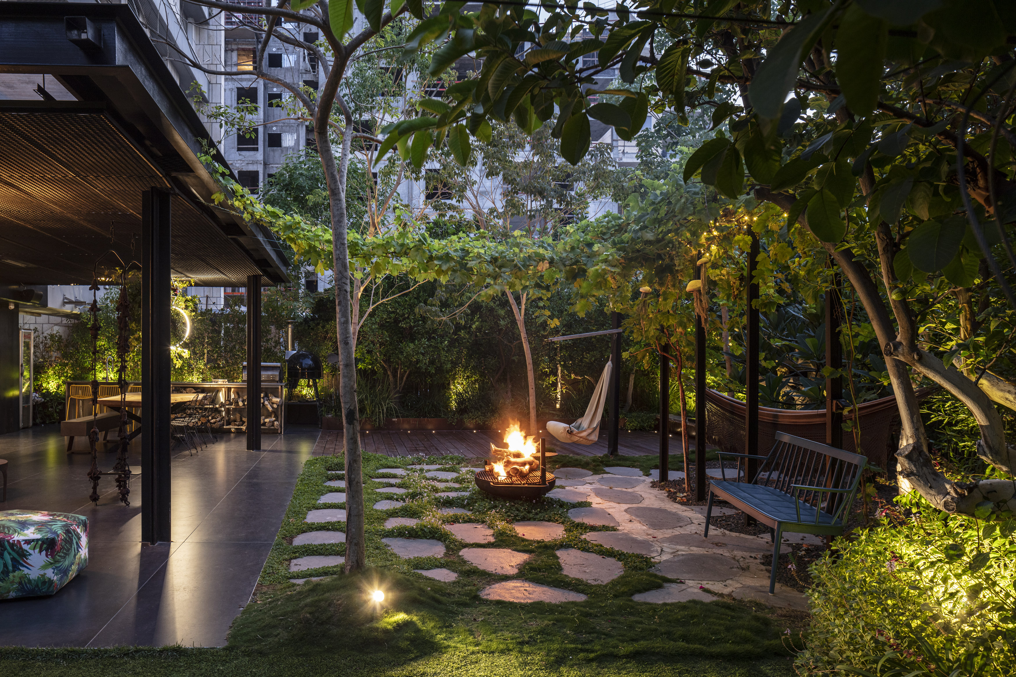 KNYE3 2 - NORTHERN STAR GARDEN APARTMENT IN NORTH TEL AVIV by Yaron ...