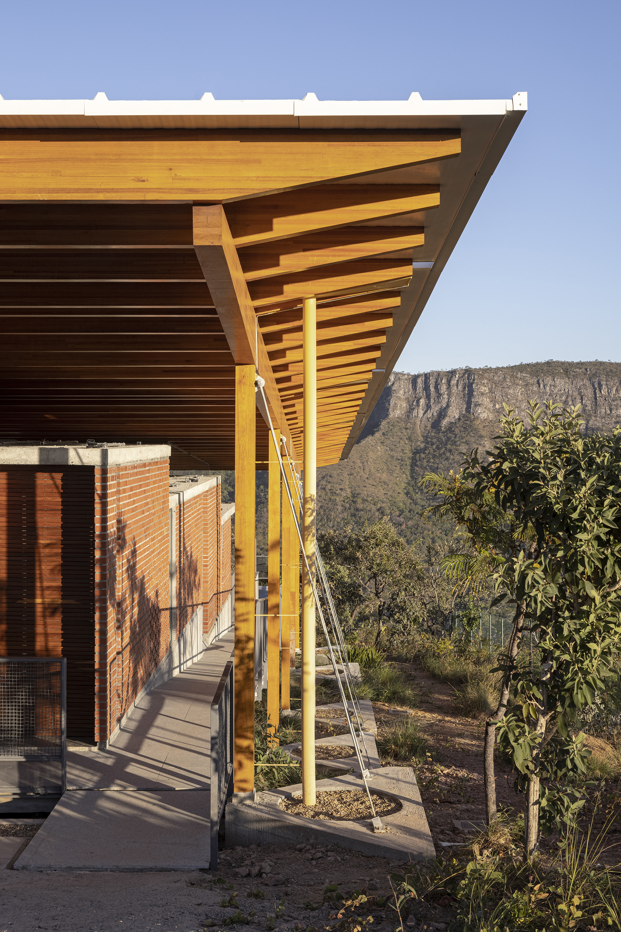 Palicourea House by BLOCO Arquitetos - Architizer