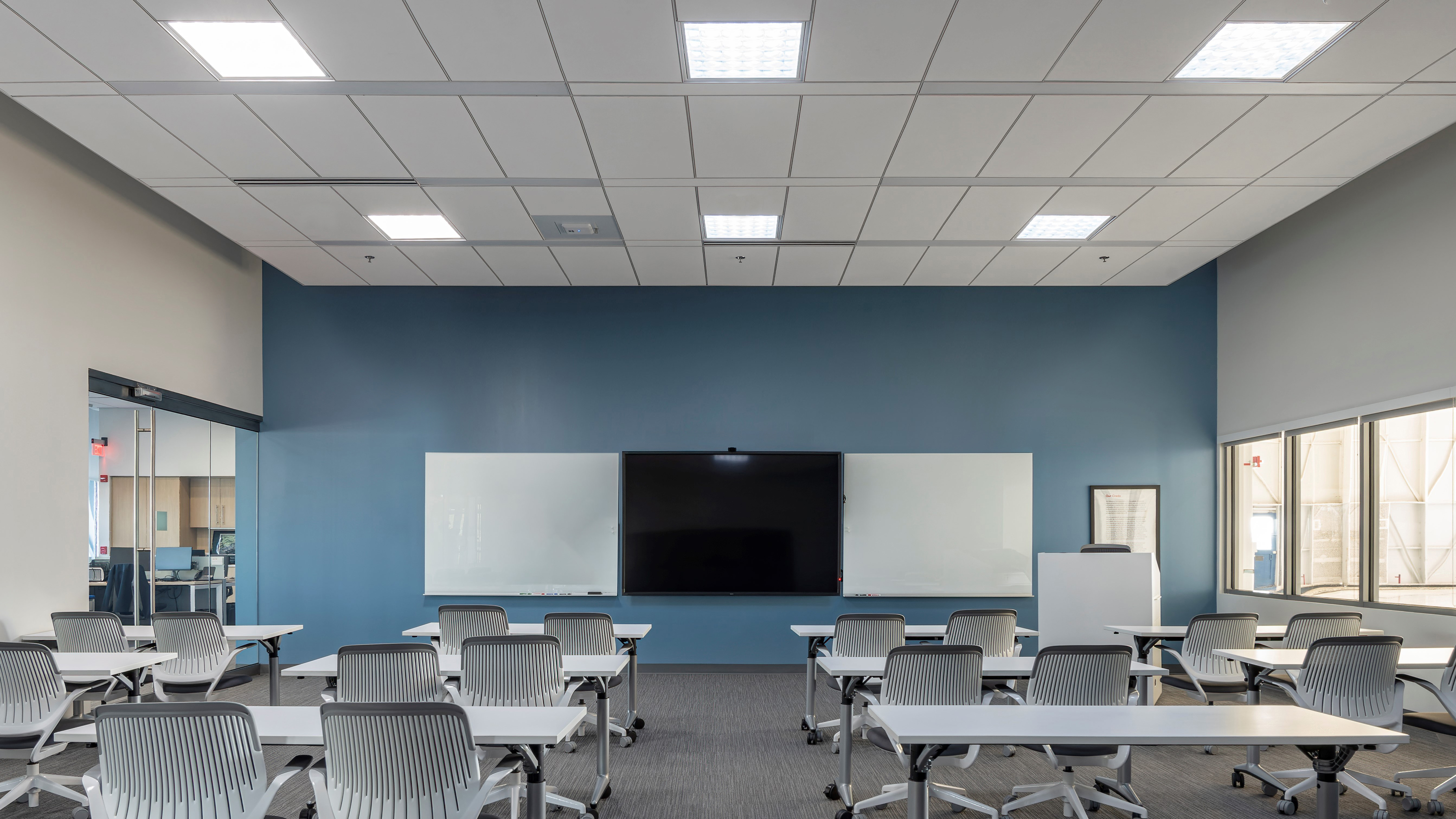 Corporate Flight Operations Center by DCM-AE - Architizer