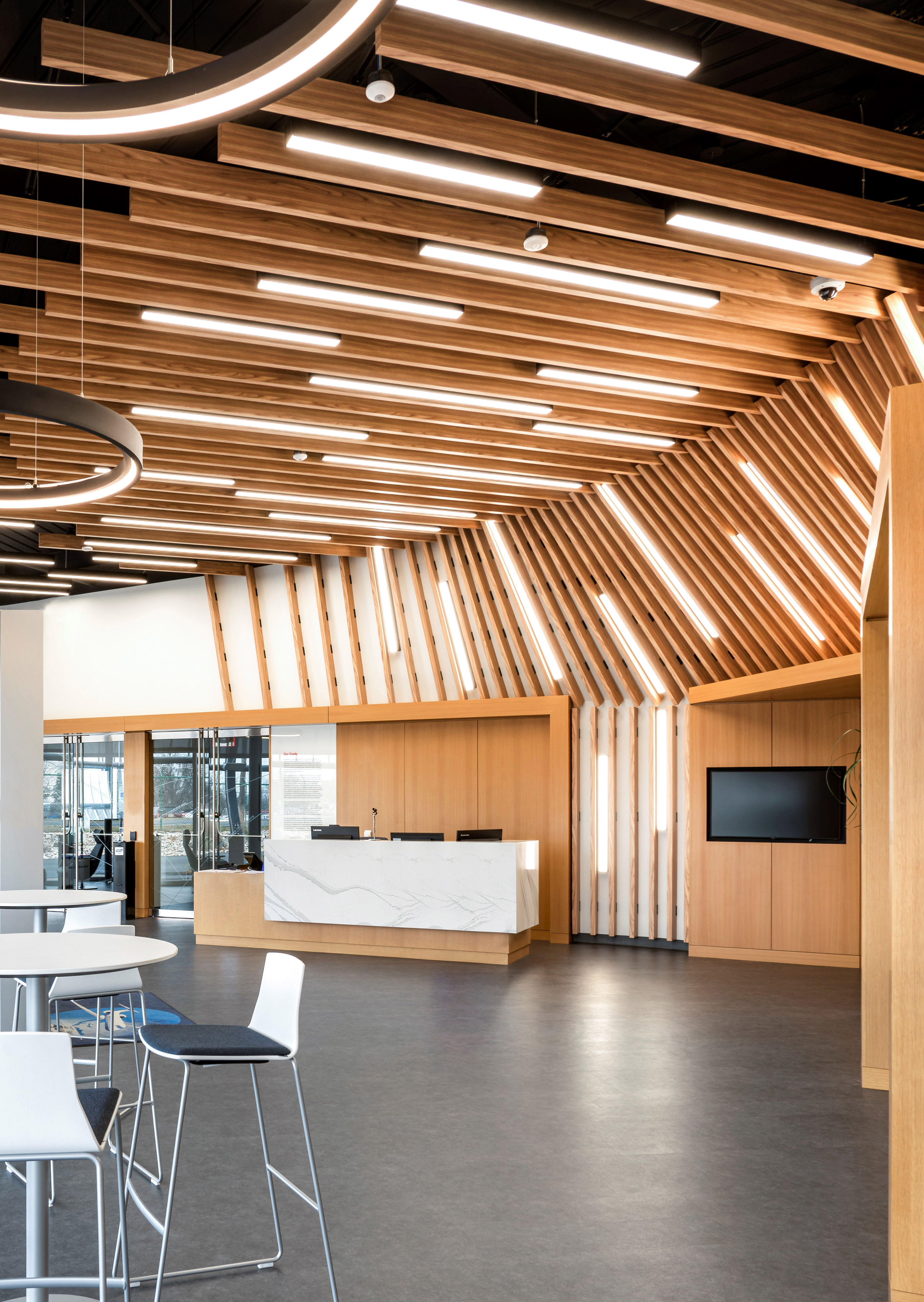 Corporate Flight Operations Center by DCM-AE - Architizer