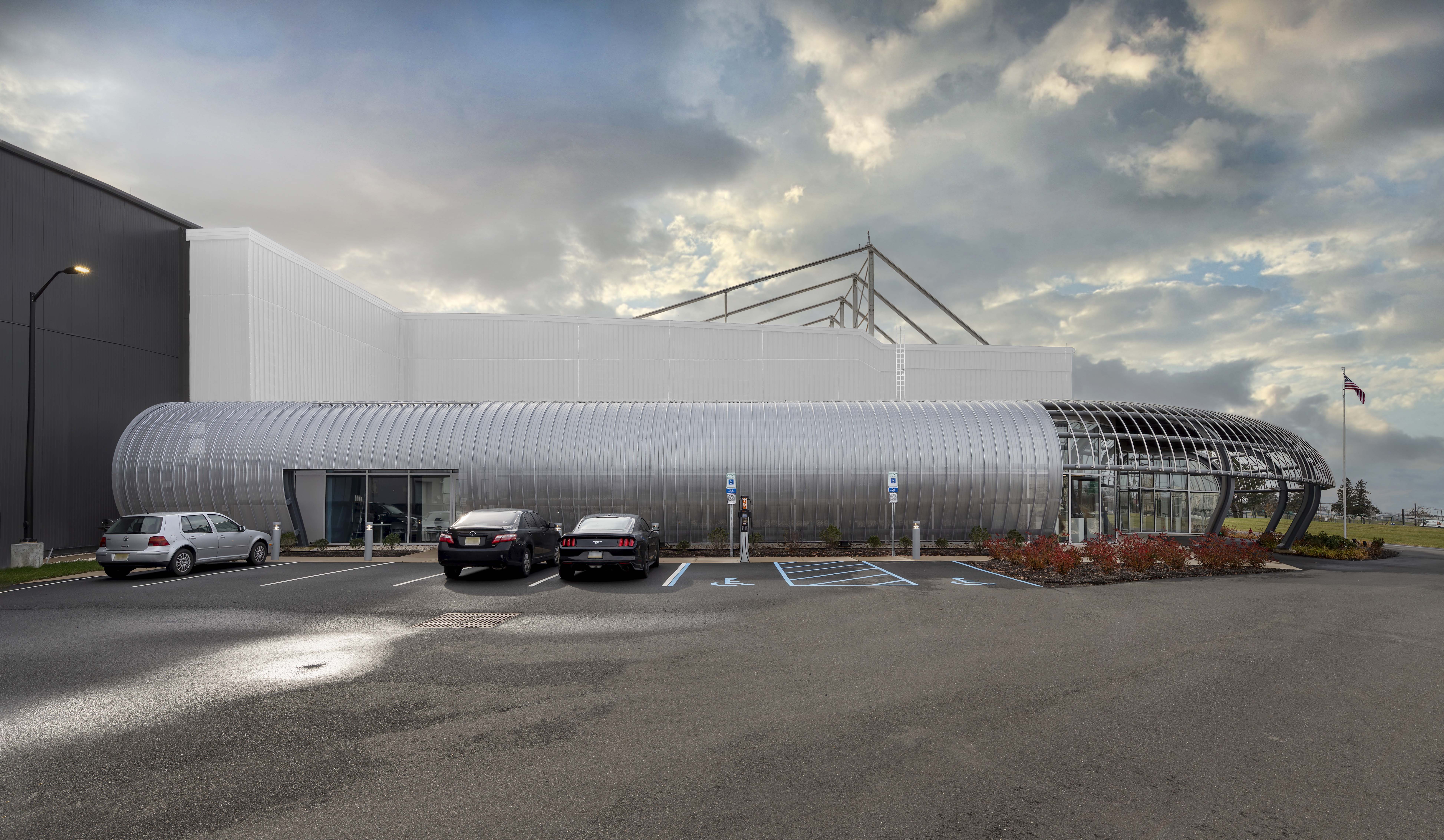 Corporate Flight Operations Center by DCM-AE - Architizer