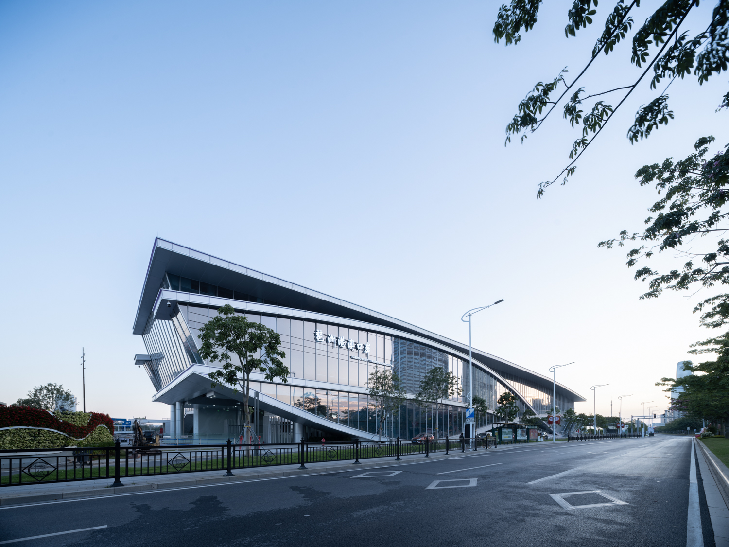 Pazhou Ferry Terminal Guangzhou by XAA JANSON XIAN ARCHITECT+ASSOCIATES ...