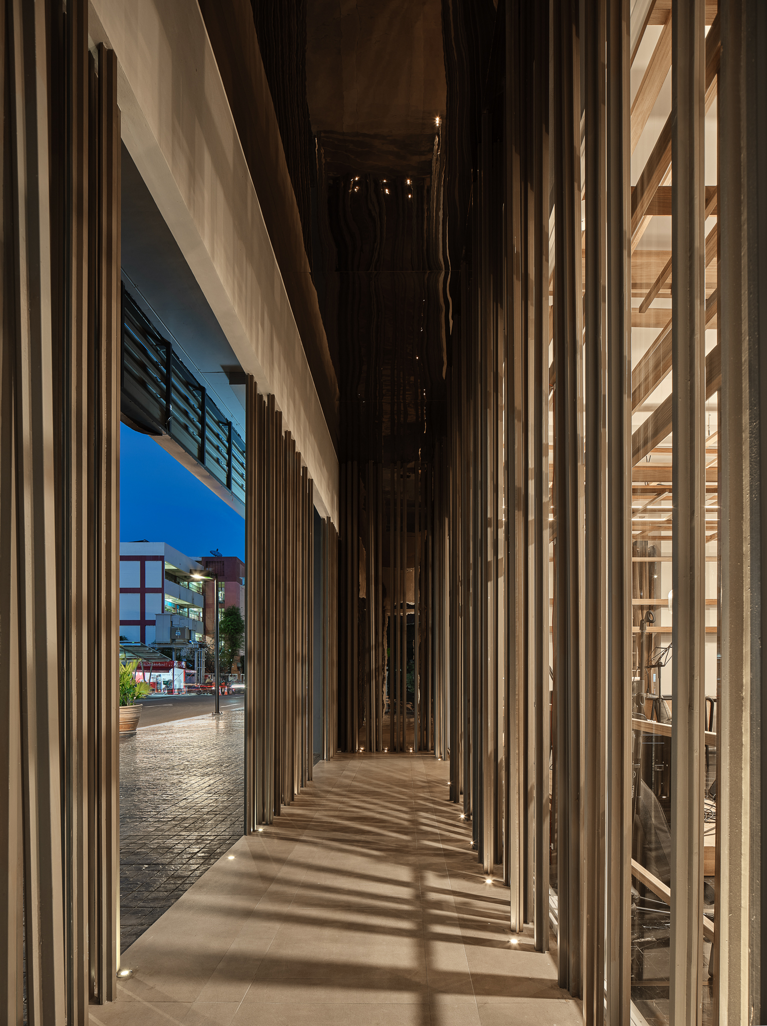 BAAN DAENG BY METHAVALAI SORNDAENG by TIDTANG STUDIO - Architizer
