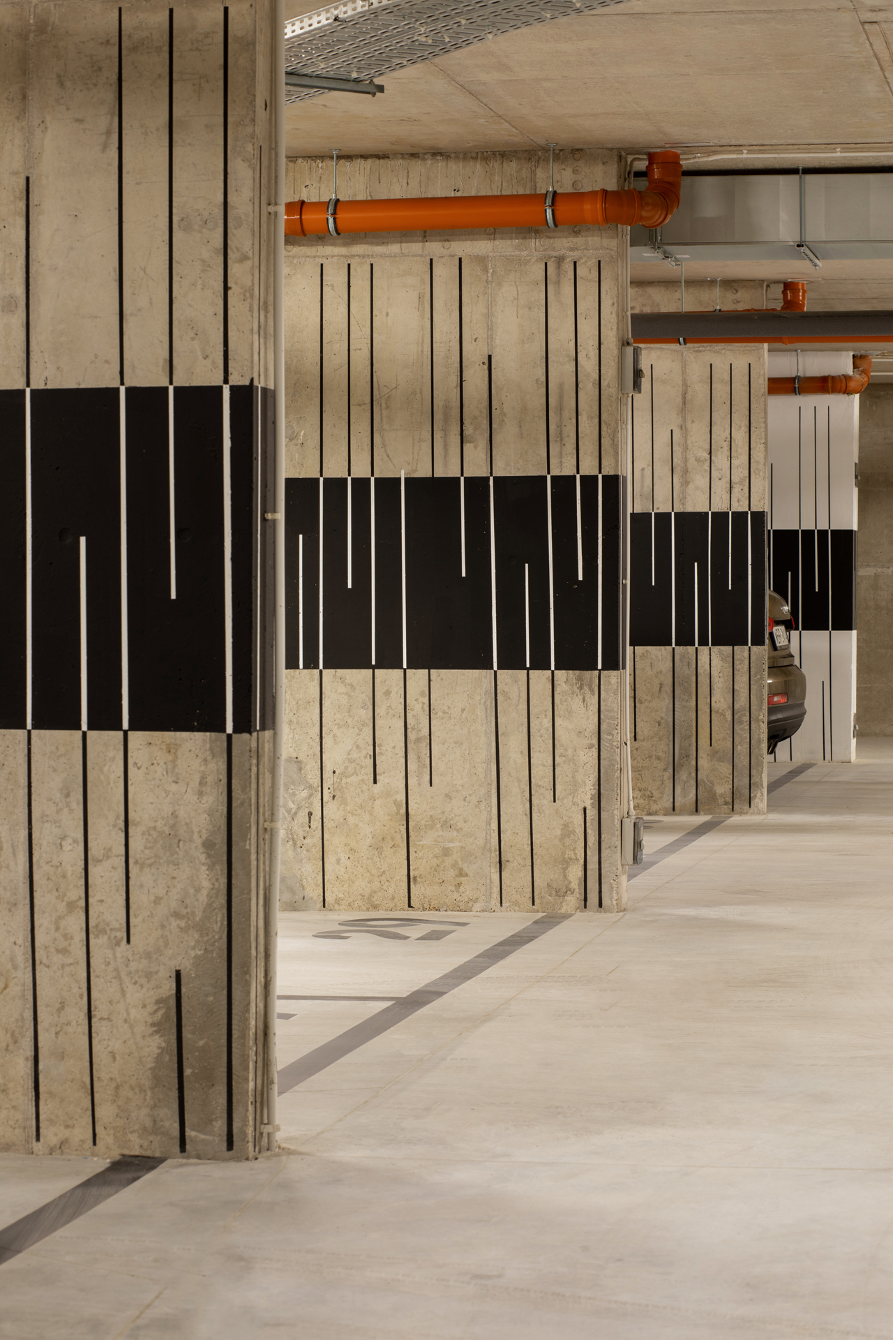 Wayfinding system for Włoskie Tarasy residential building in Warsaw by ...