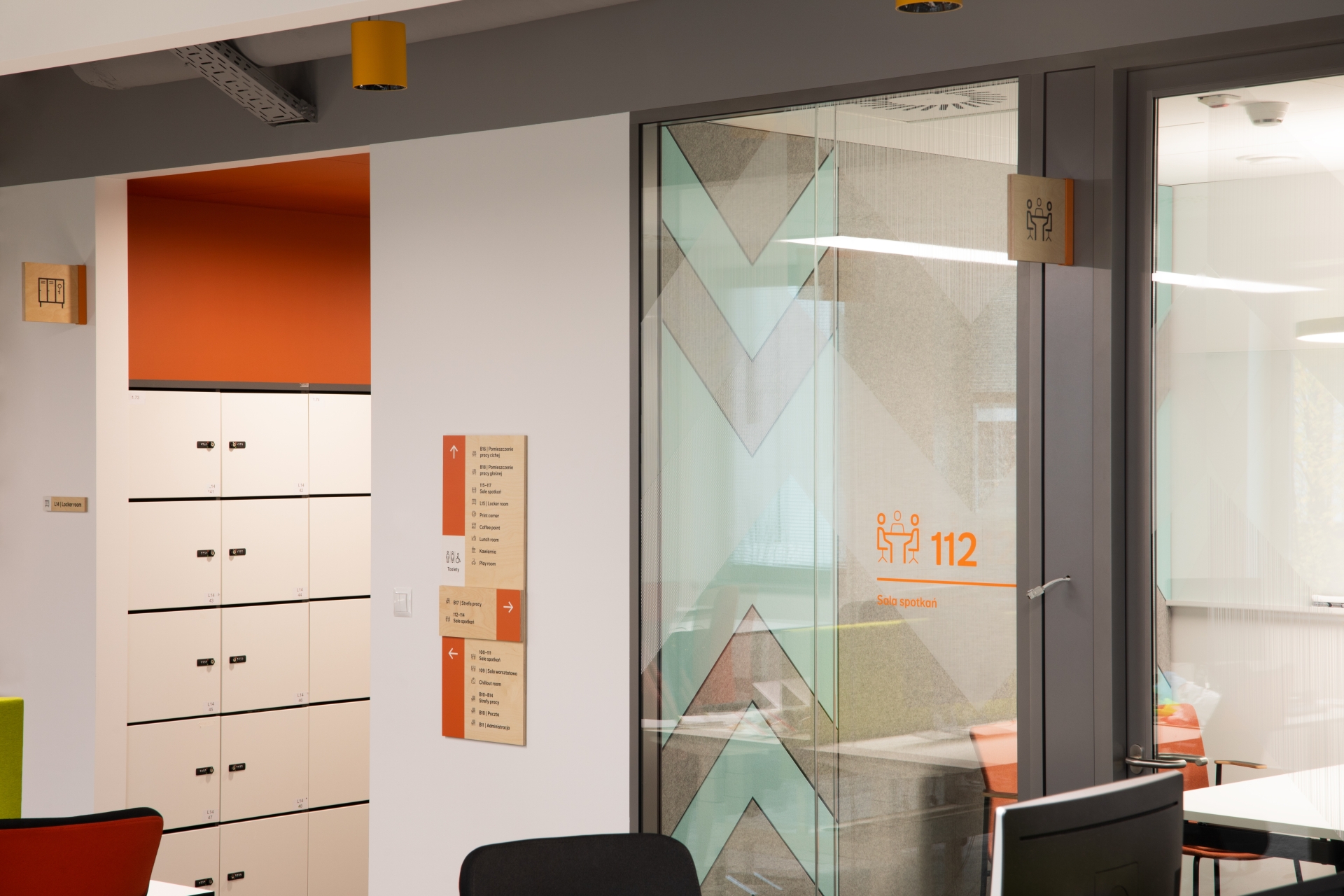 Wayfinding system for Nationale Nederlanden office in Warsaw by blank ...