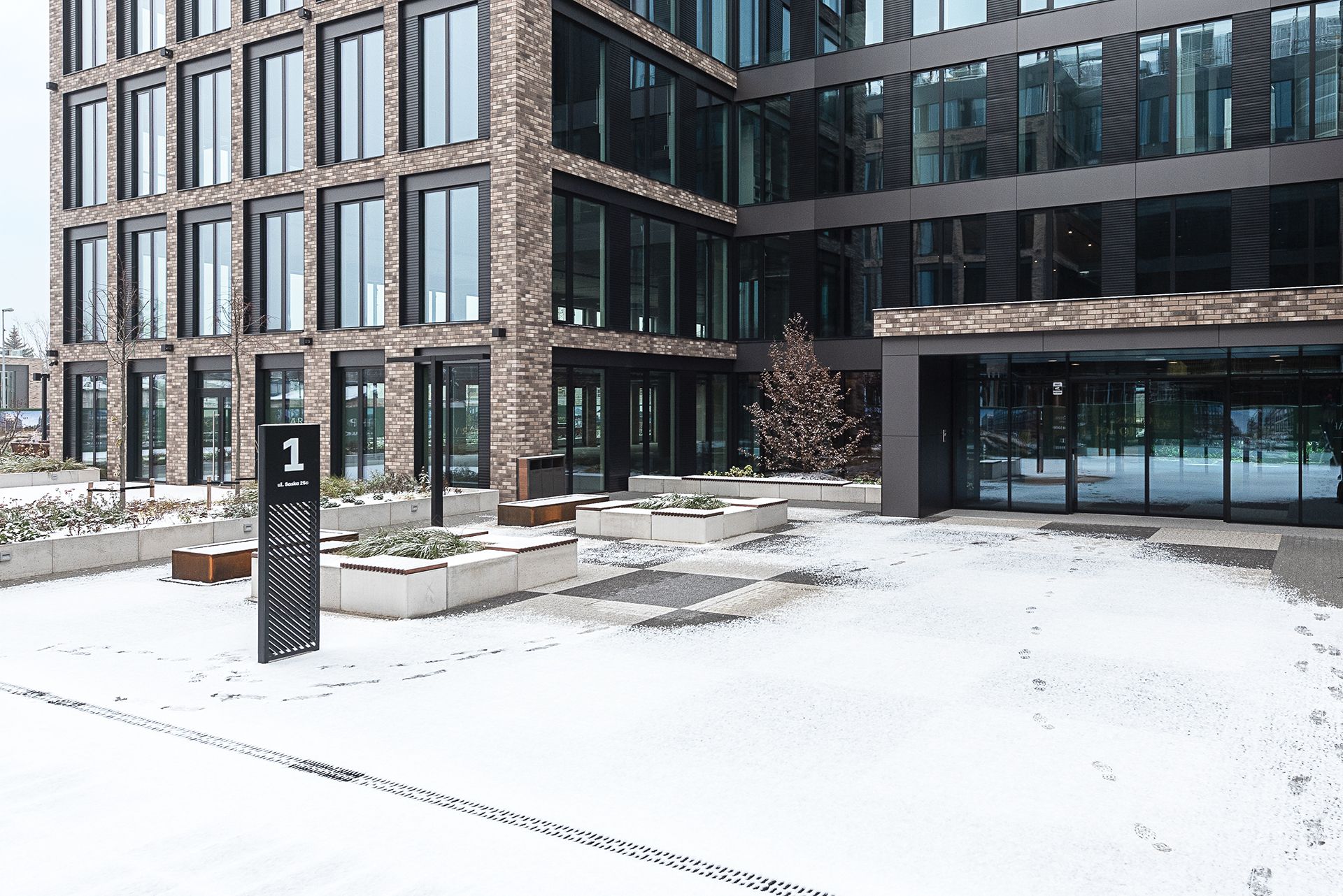 Wayfinding system for The Park Cracow office complex by blank studio ...