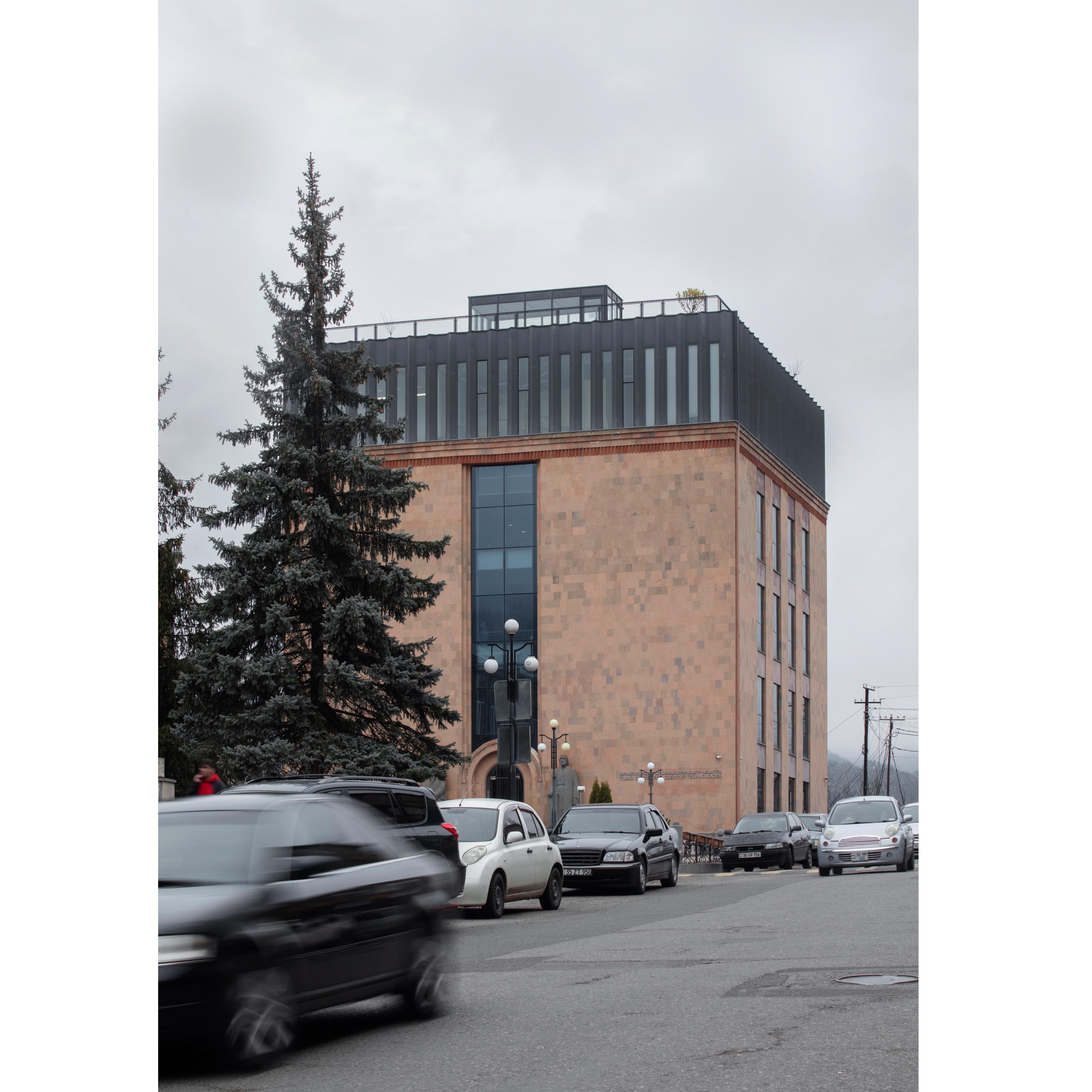 TUMO Center for Creative Technologies by d'Arvestanots - Architizer