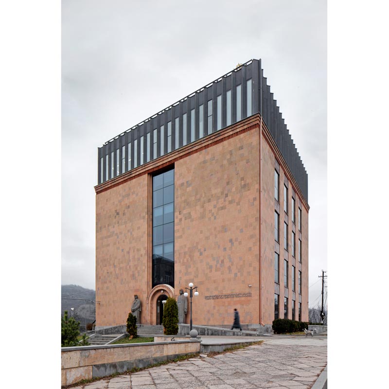 TUMO Center for Creative Technologies by d'Arvestanots - Architizer