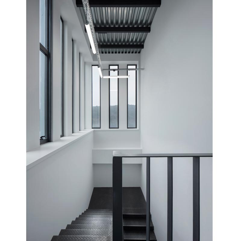 TUMO Center for Creative Technologies by d'Arvestanots - Architizer