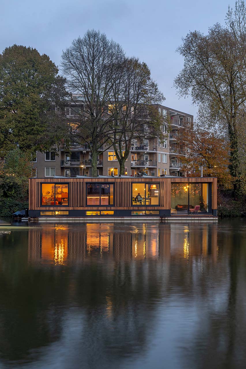 Houseboat in Utrecht by EVA - Architizer