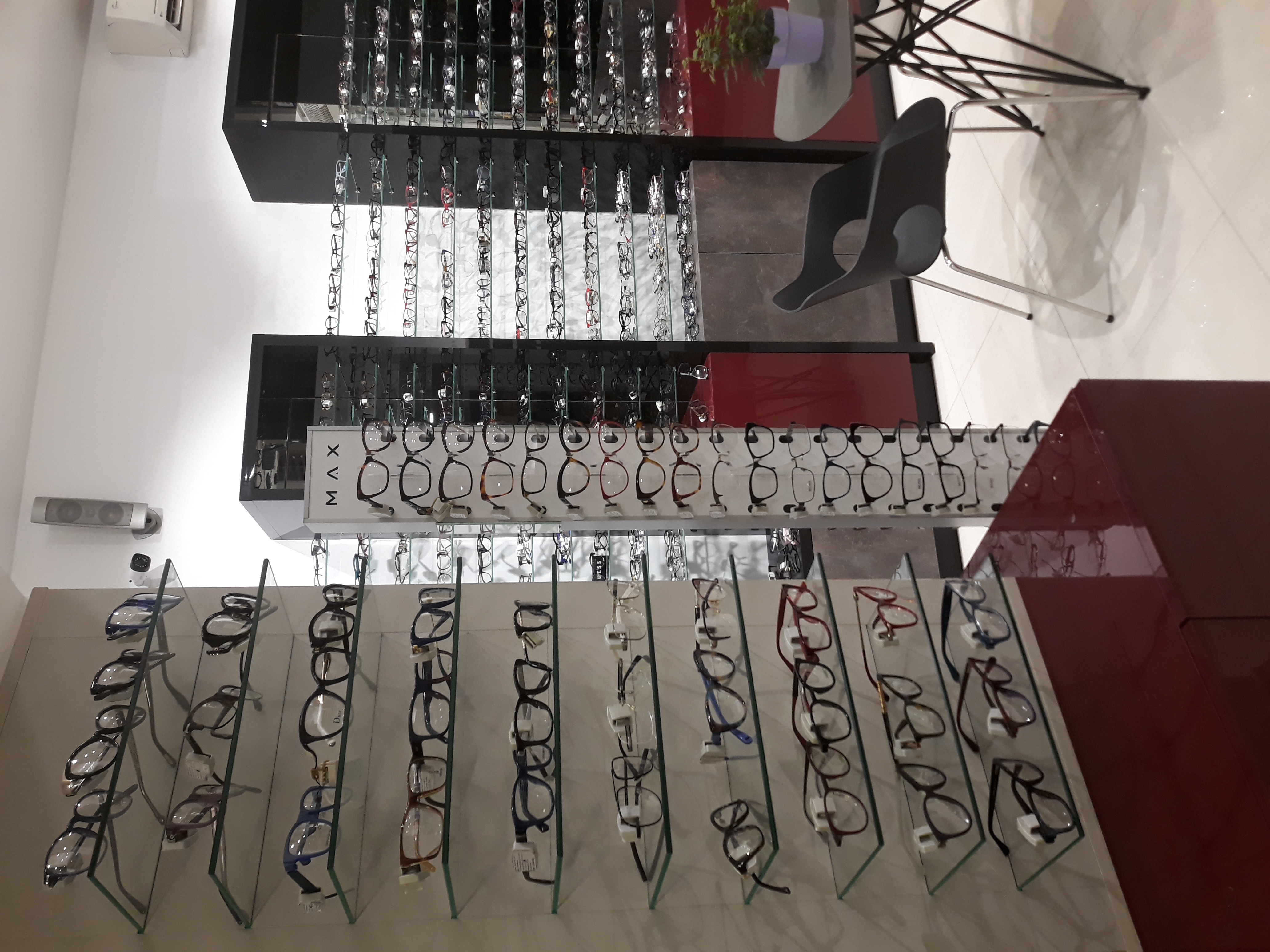 VIZUS OPTICS by NAKA STUDIO - Architizer