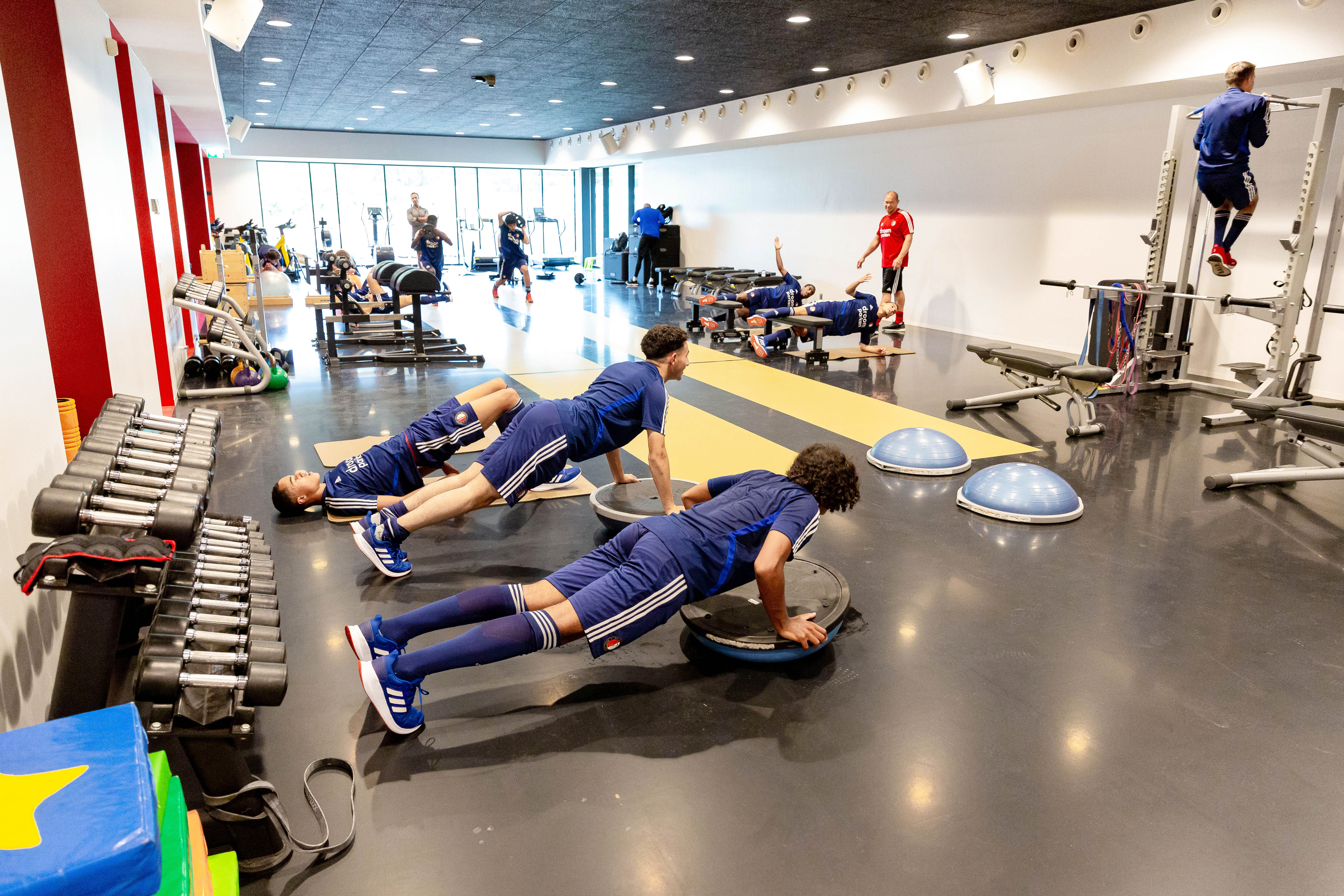 Feyenoord Academy by MoederscheimMoonen Architects - Architizer