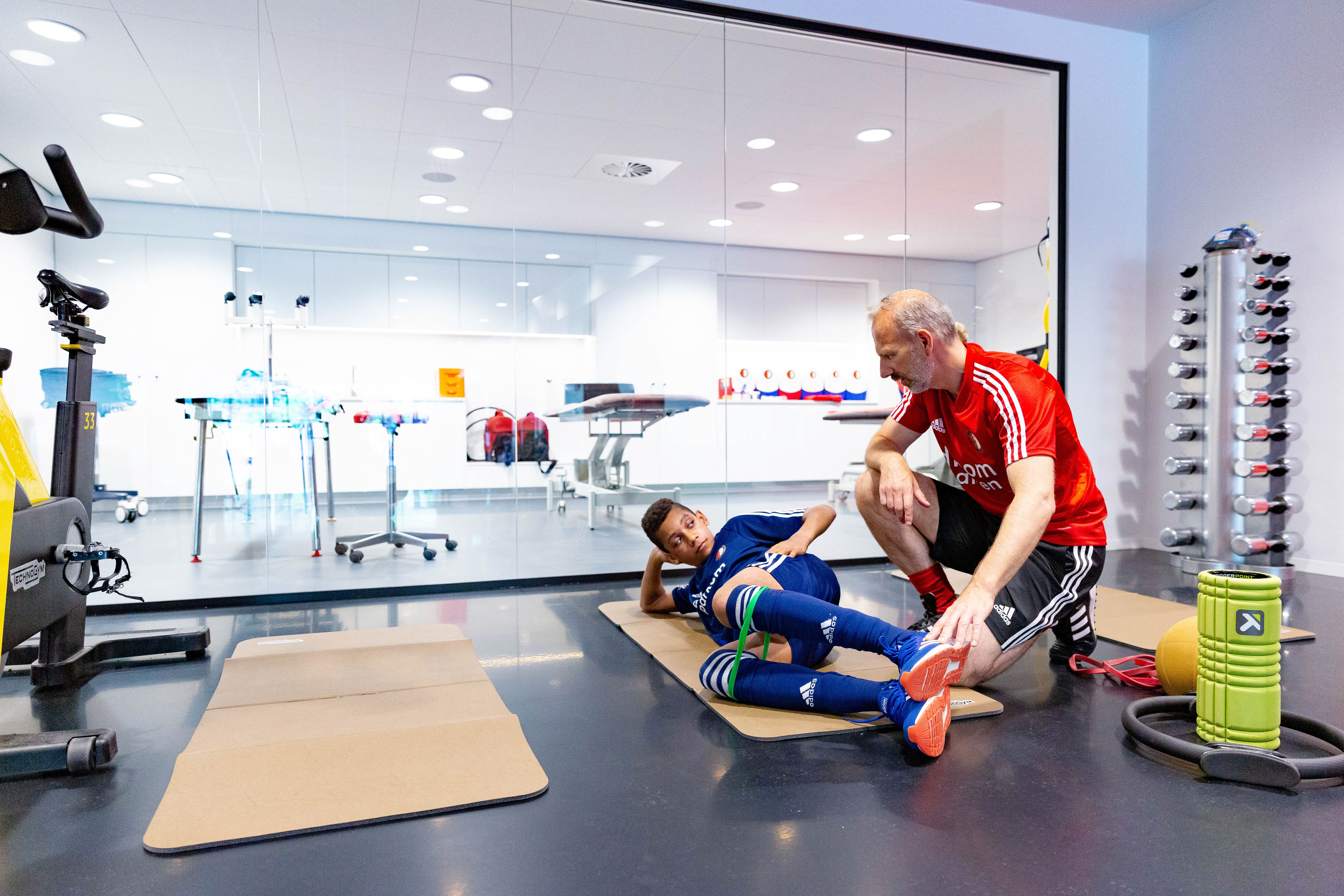 Feyenoord Academy by MoederscheimMoonen Architects - Architizer