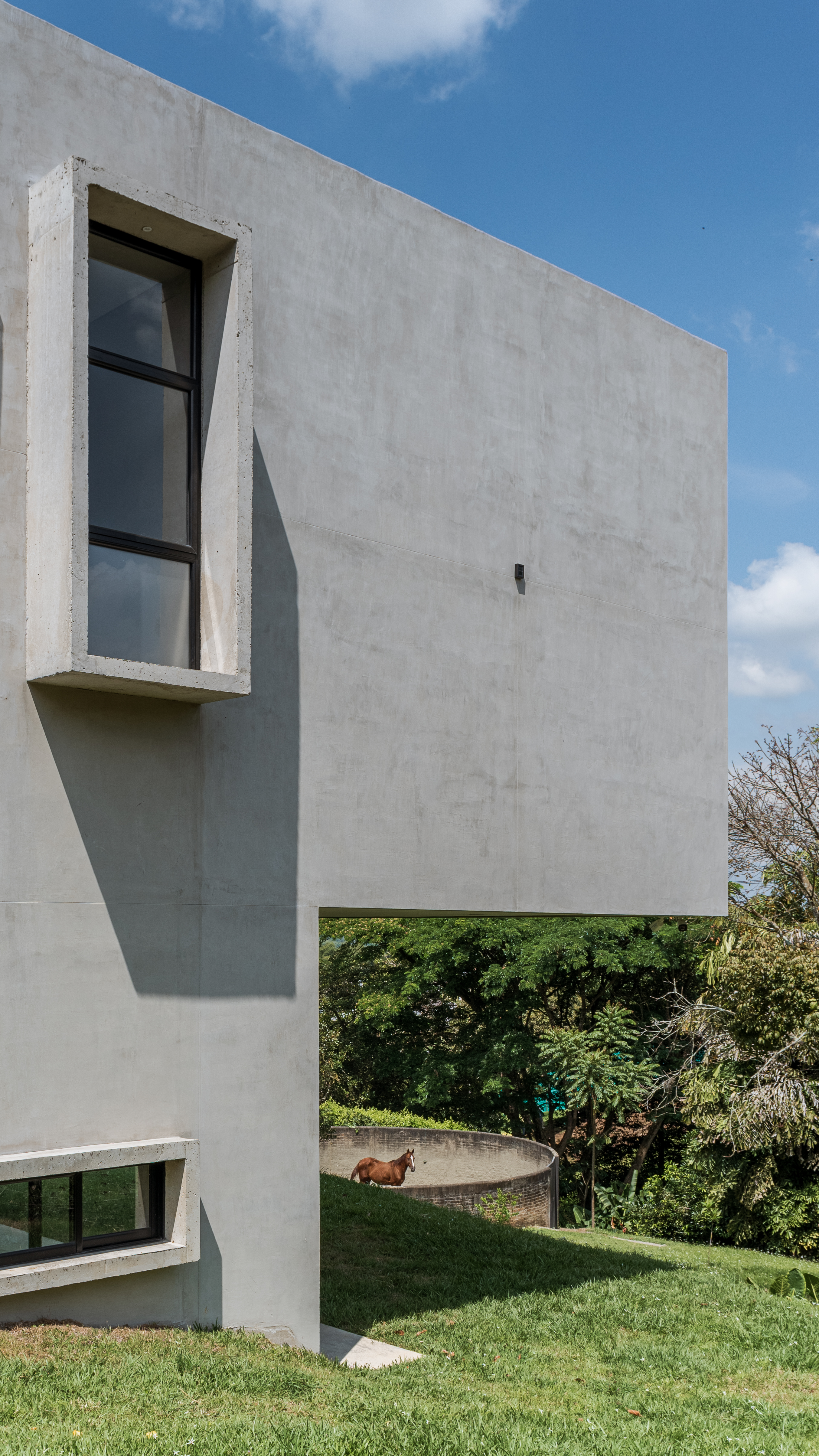 The D.V. house by Velez Valencia Arquitectos - Architizer