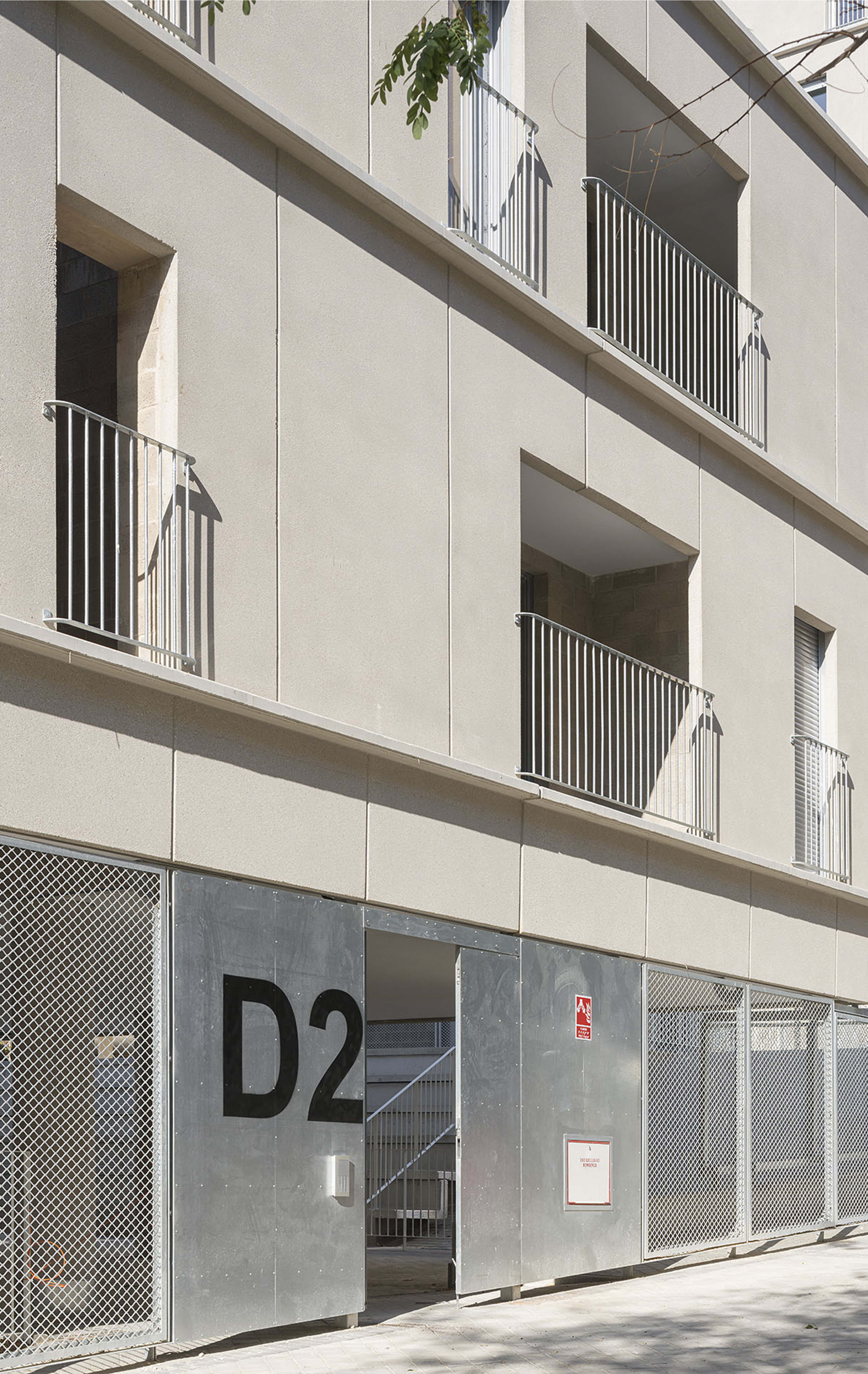 159 SOCIAL HOUSING CARABANCHEL, MADRID by TAAs - Architizer