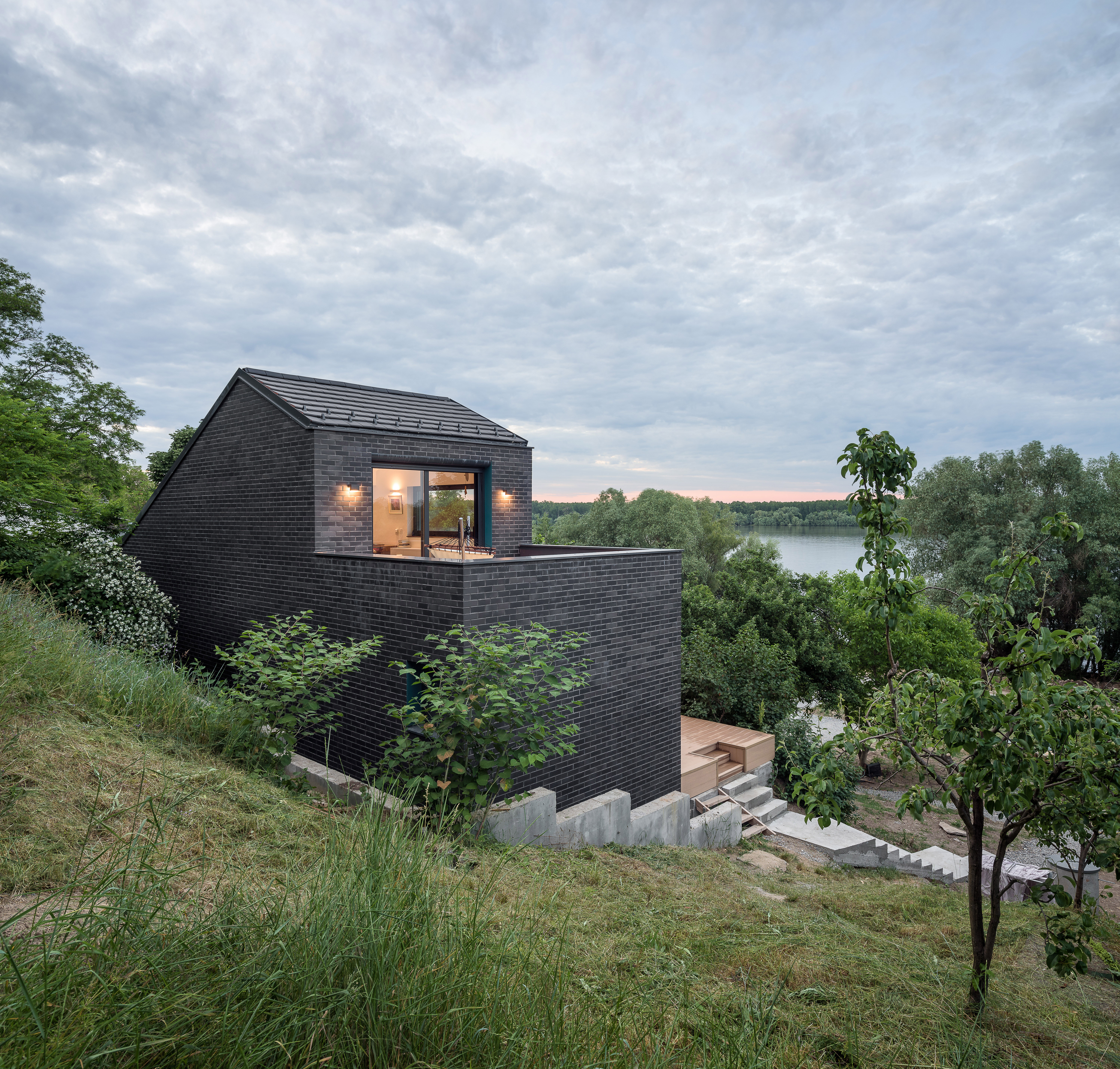 House on the Danube by MZ Studio Architecture - Architizer