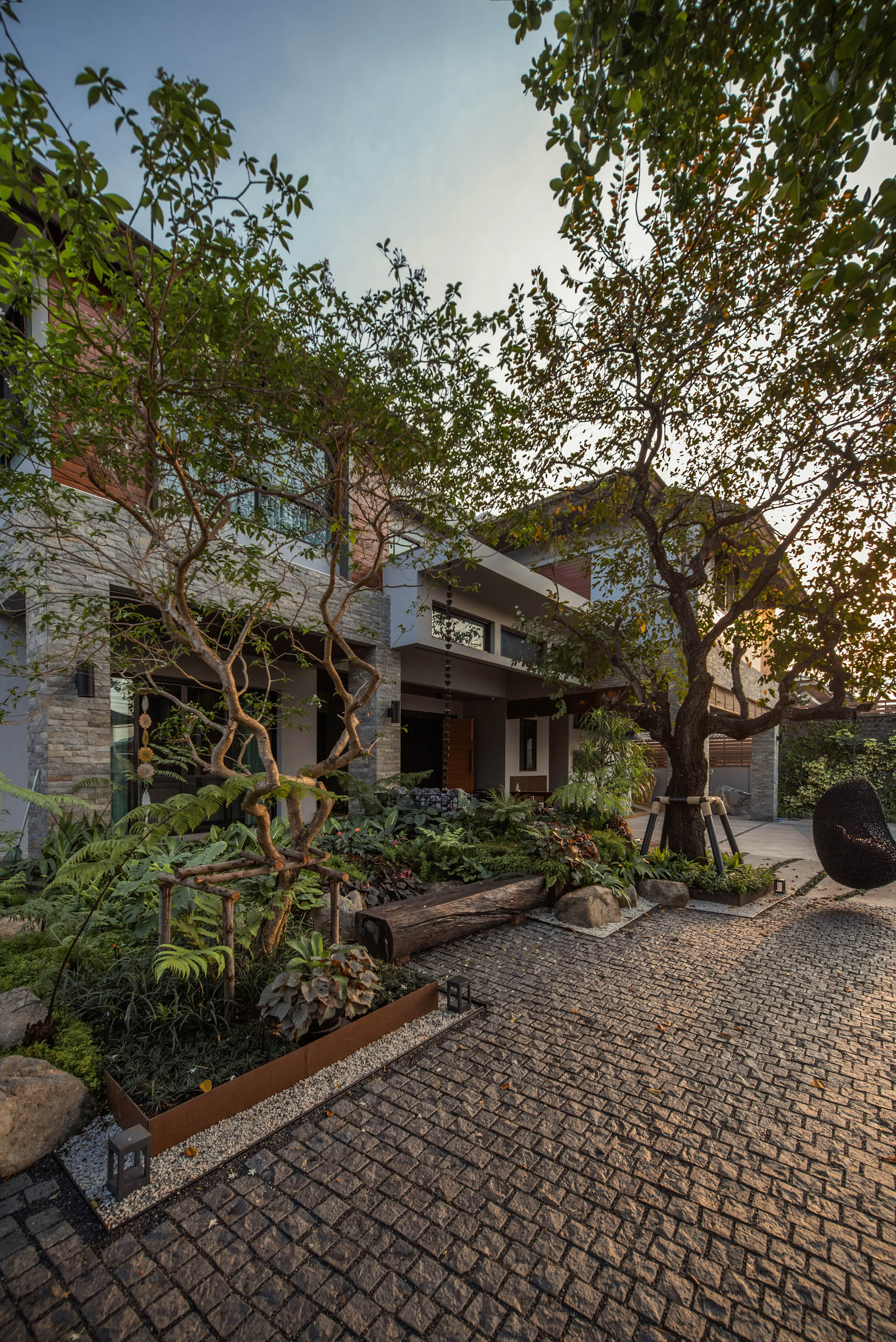 Chuan Chuen House renovation by S+S Architects - Architizer