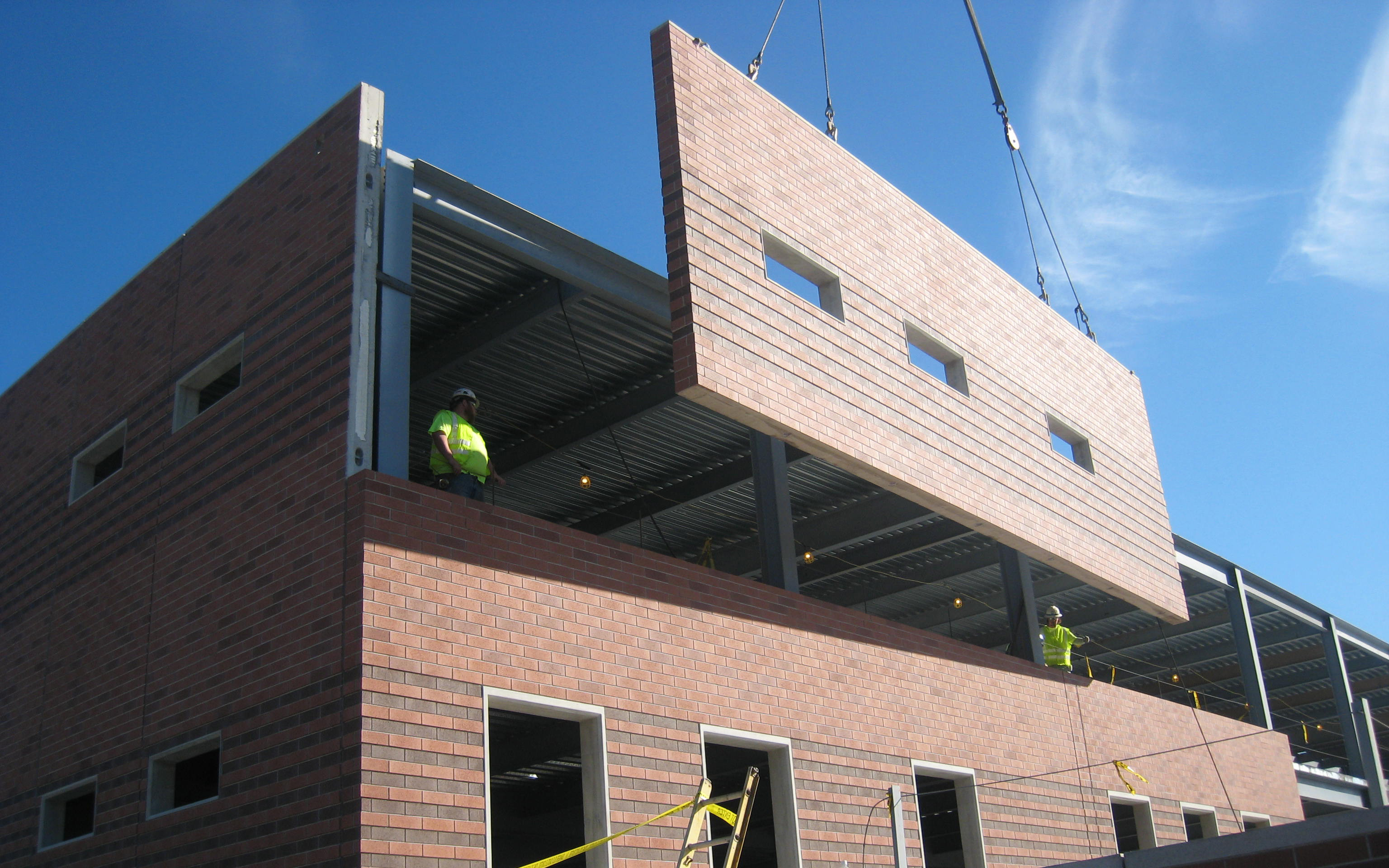 Fort Hamilton Armed Forces Reserve Center by di Domenico + Partners ...