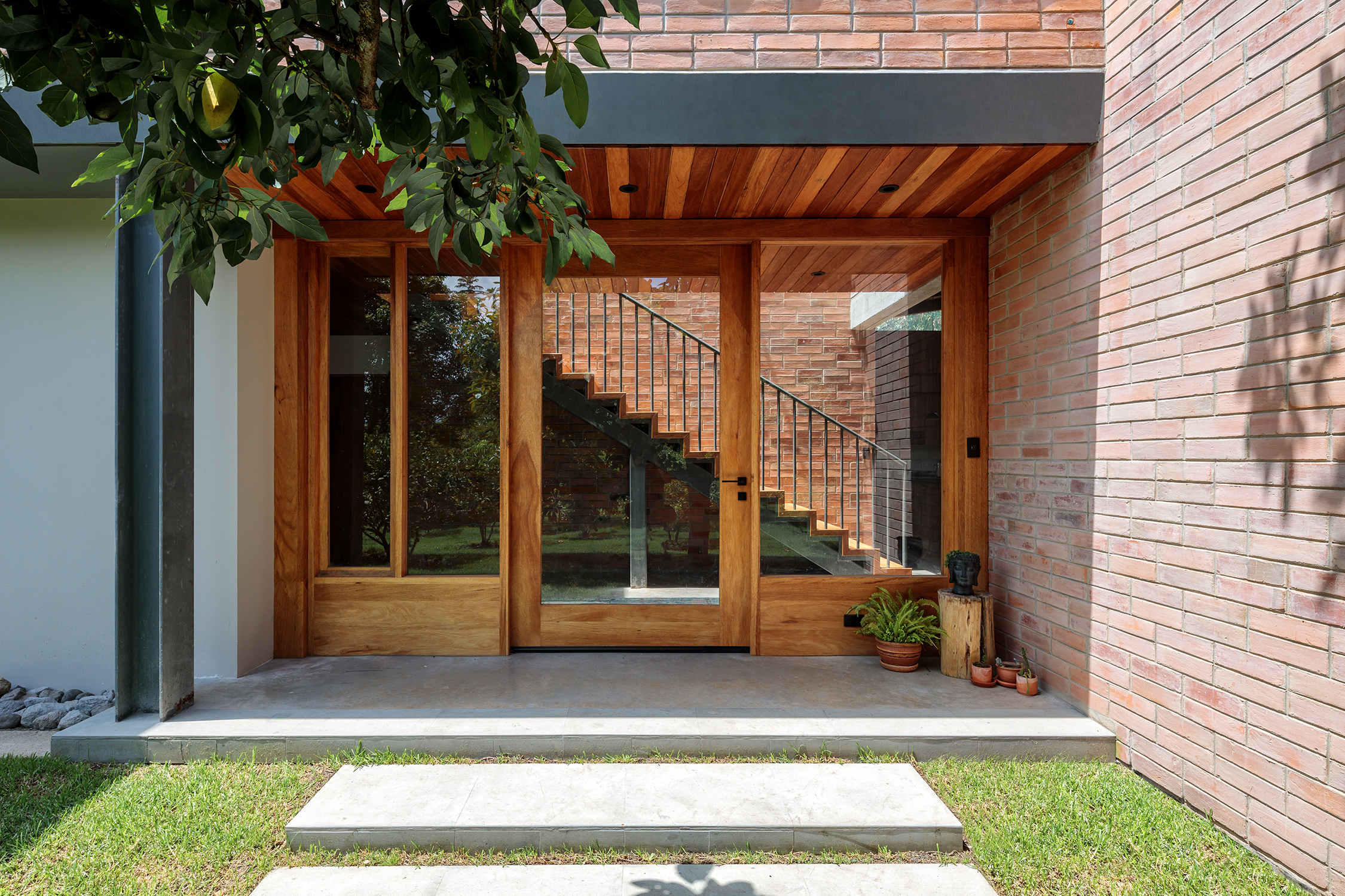 The Block Bond House by ARCHITEKTEN, Felipe Palacios + Johann Moeller ...