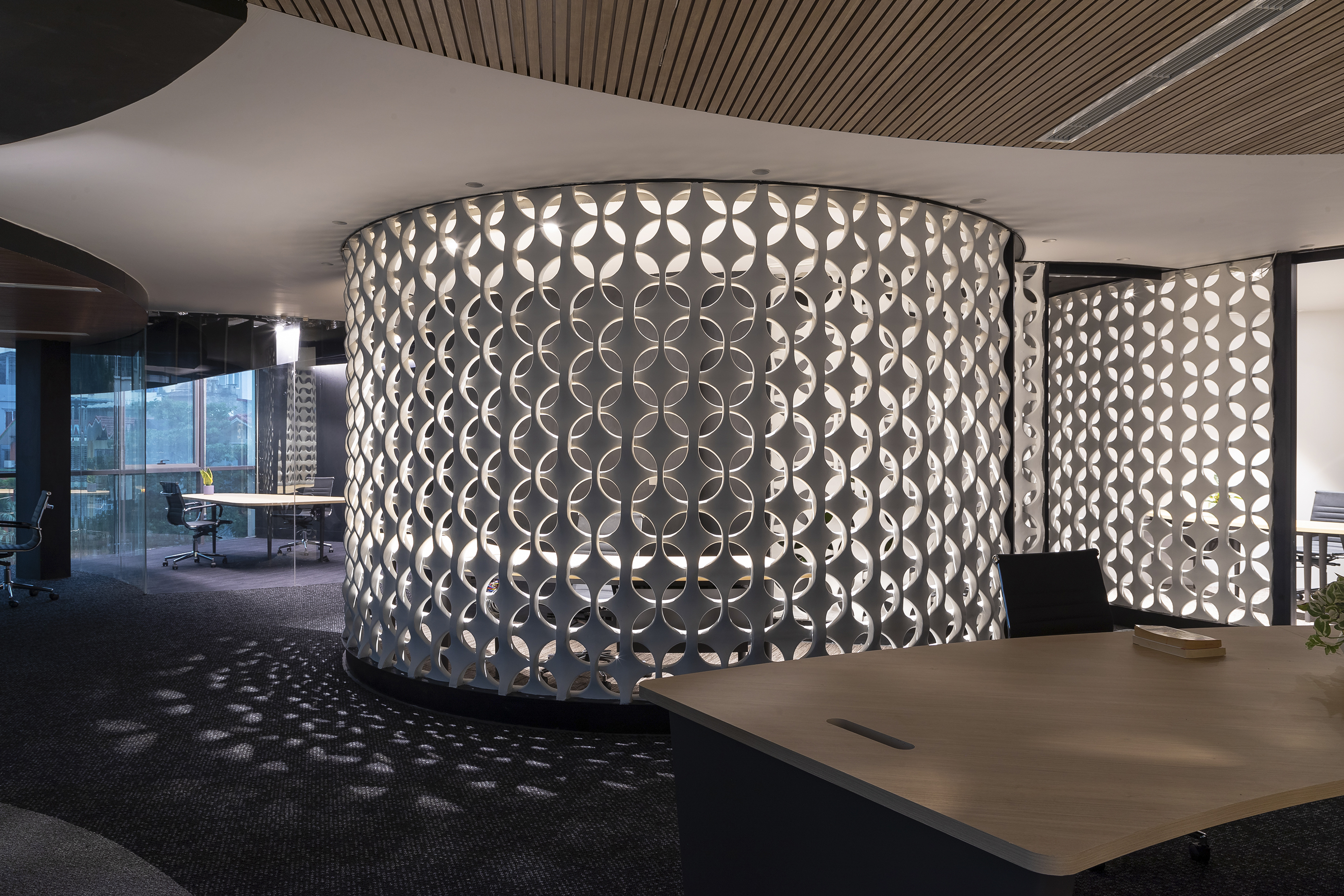 Woven Screen Office by Takashi Niwa Architects - Architizer