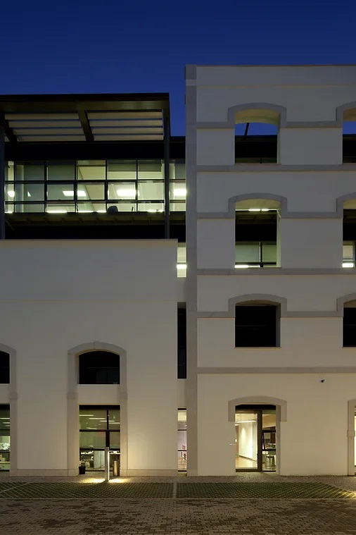 SEDE BANCO BIG by Sua Kay Architects - Architizer