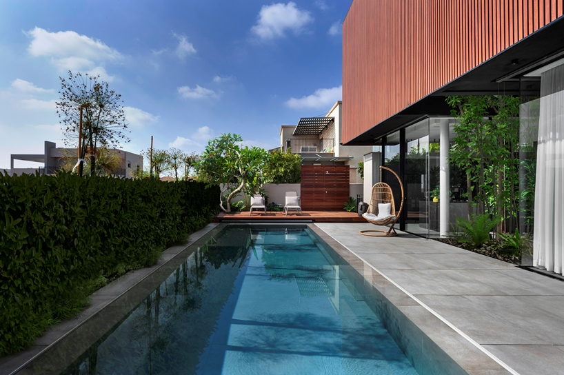 The Floating Box house by Dan & Hila Israelevitz architects - Architizer