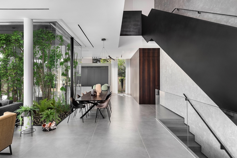 The Floating Box house by Dan & Hila Israelevitz architects - Architizer