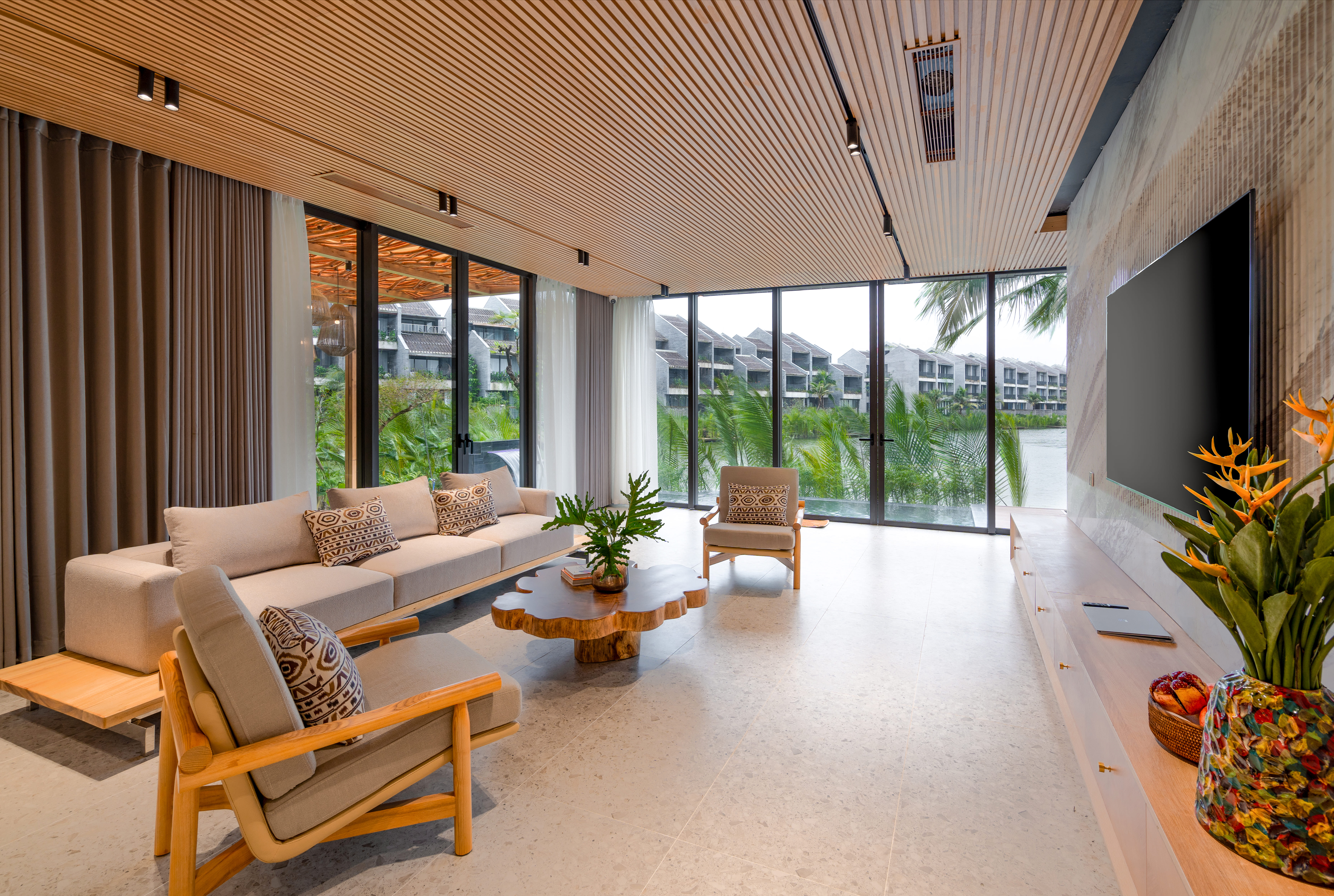 Tag Villa - A riverside tropical interior house by Kavila Architecture ...