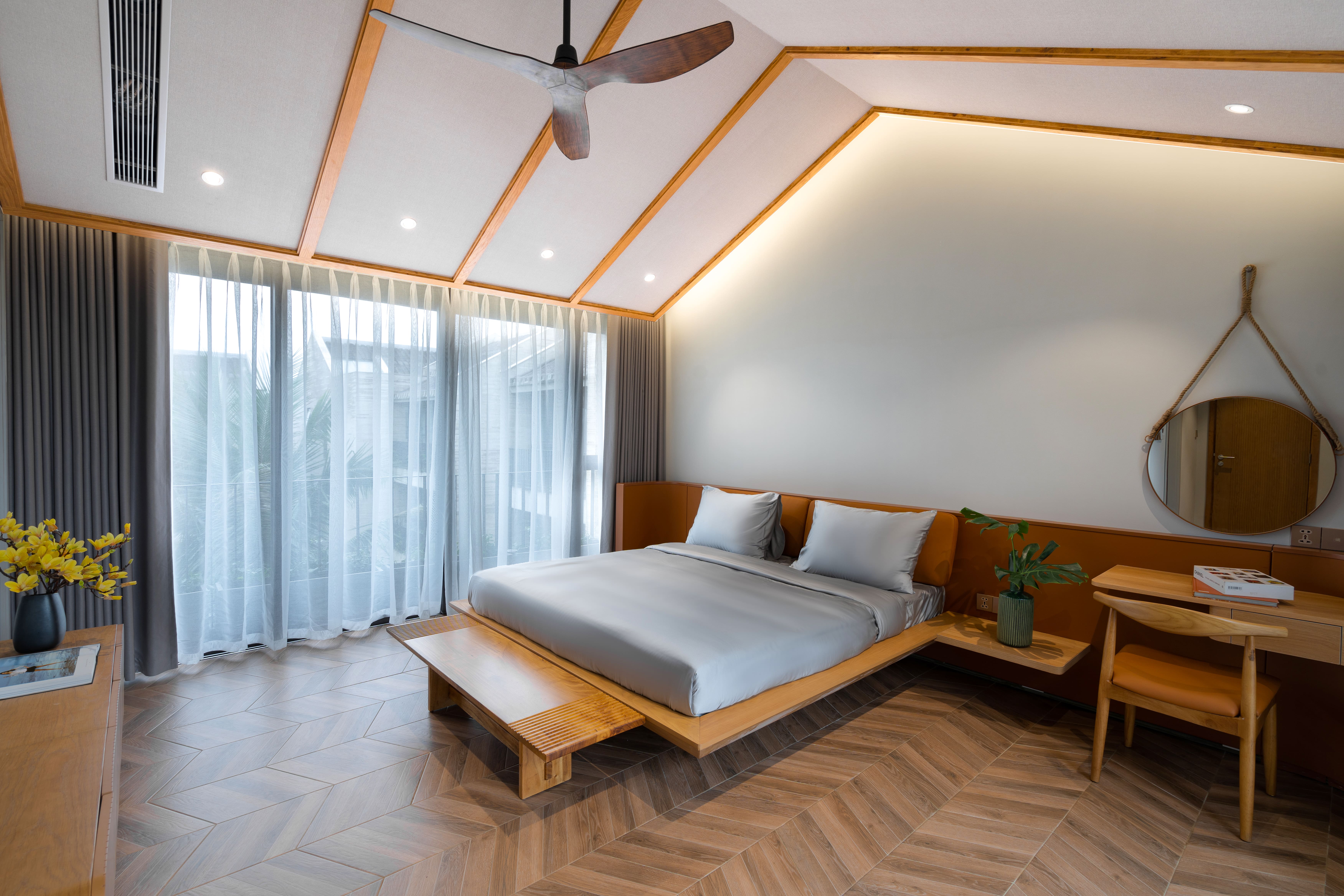 Tag Villa - A riverside tropical interior house by Kavila Architecture ...