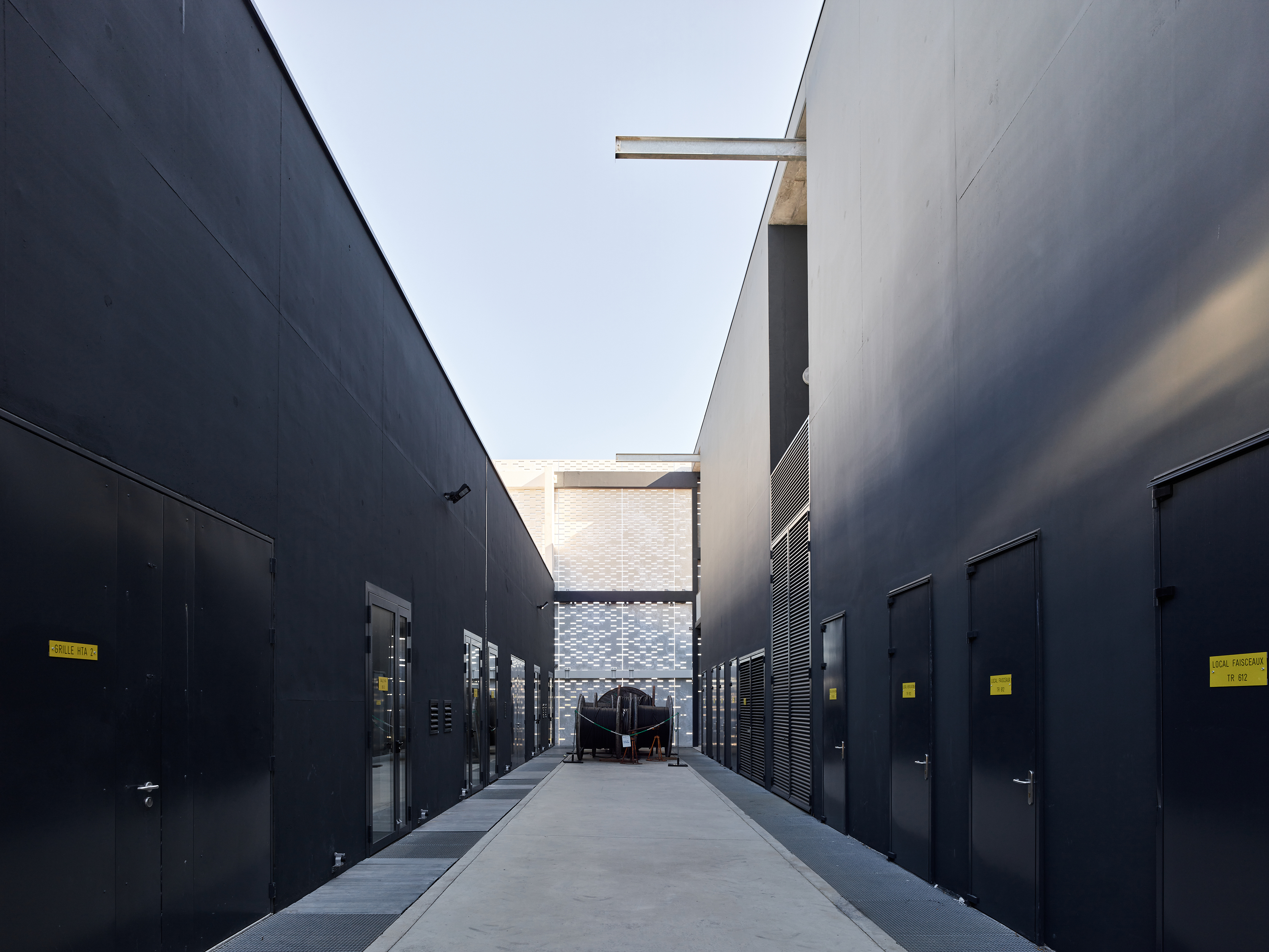 Poste Source Gramont by Architecture Malacan Martres - Architizer