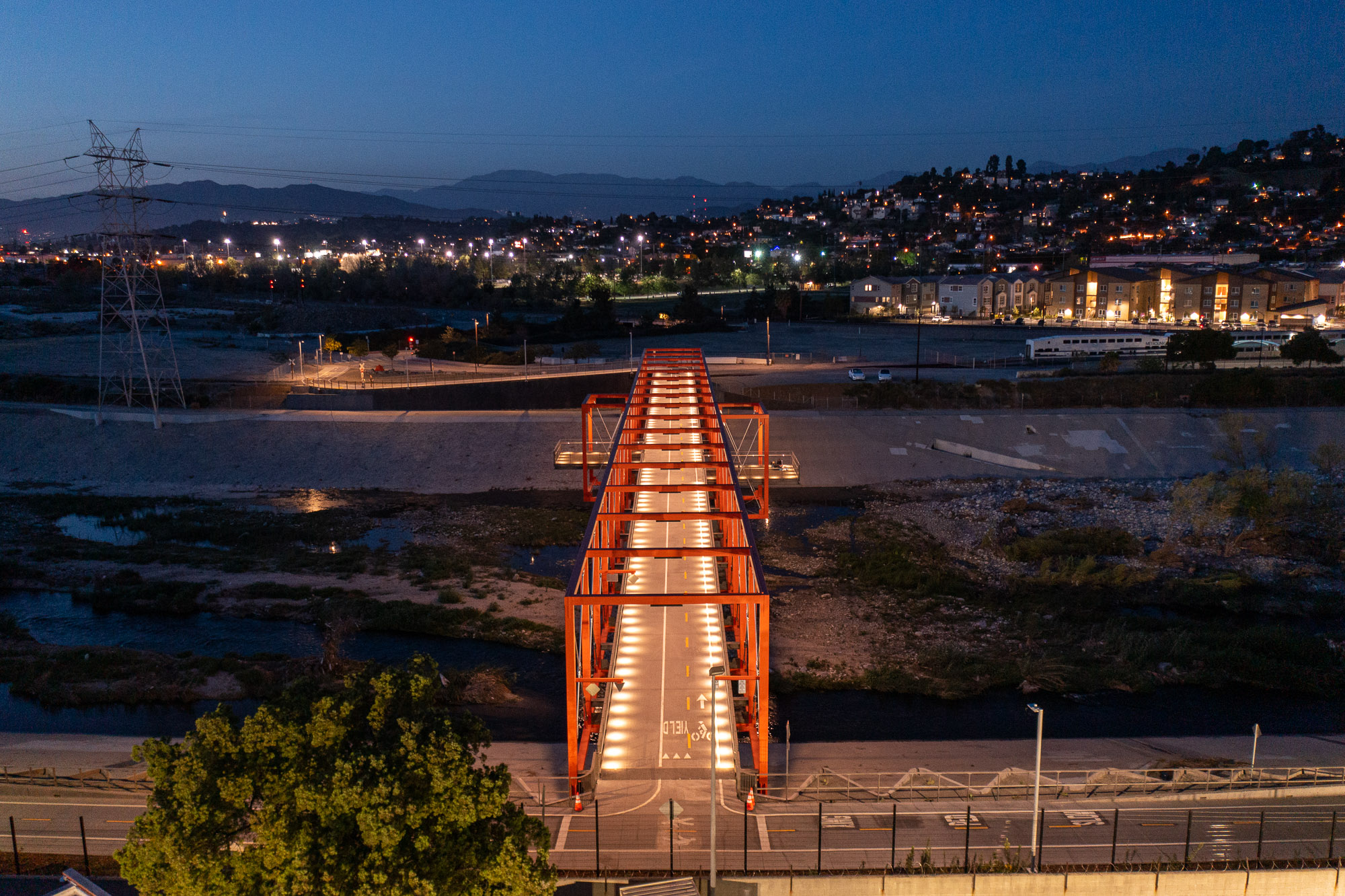Rumblefish - Taylor Yard Bicycle and Pedestrian Bridge by SPF ...
