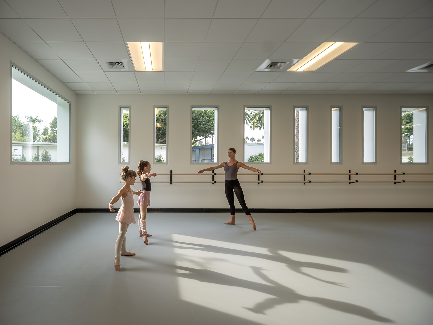 Glorya Kaufman Performing Arts Center by AUX Architecture - Architizer