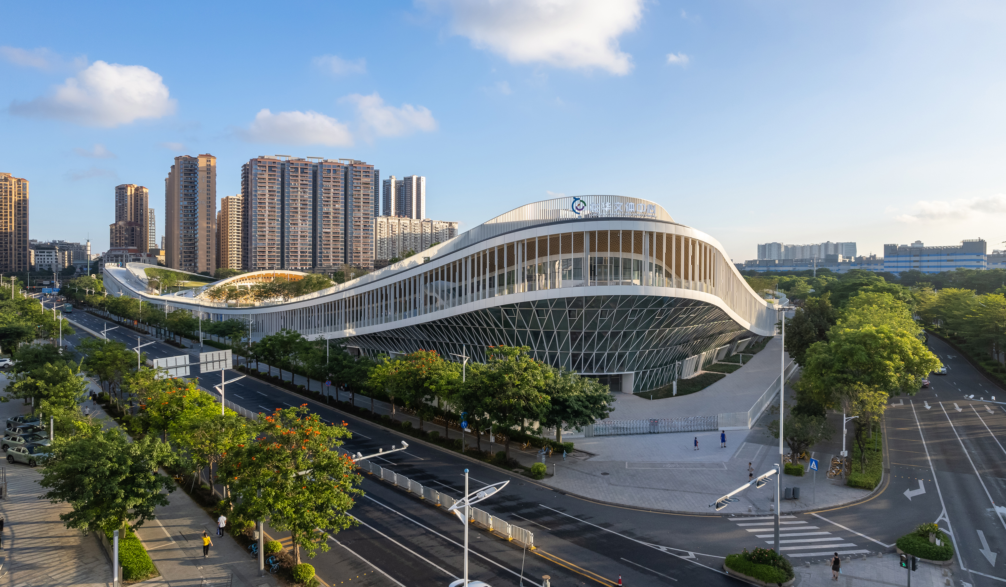 Longhua Cultural and Sports Center by Shenzhen AUBE Architectural ...