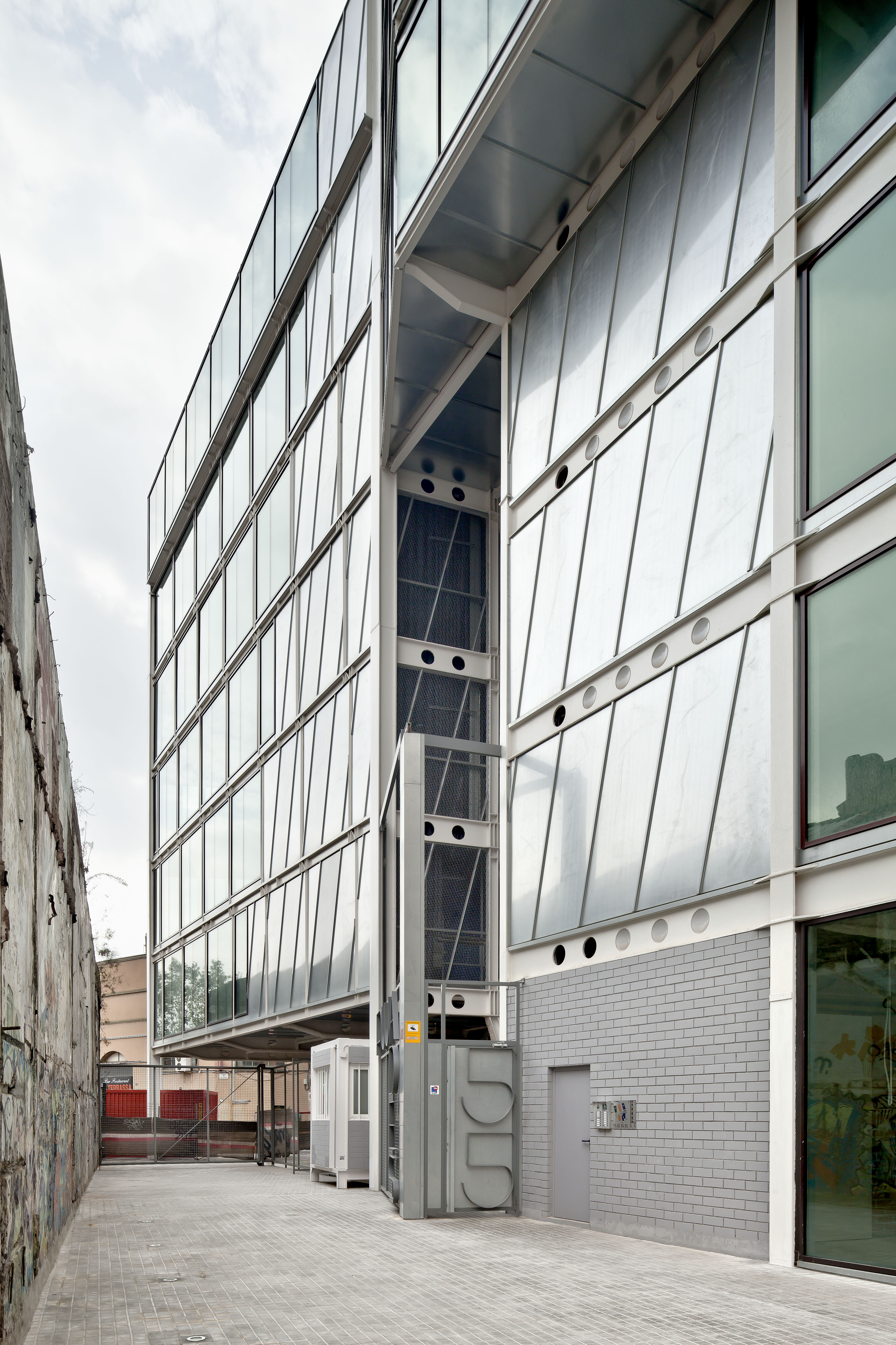 Plug-in Building at 22@ by MIAS ARCHITECTS - Architizer